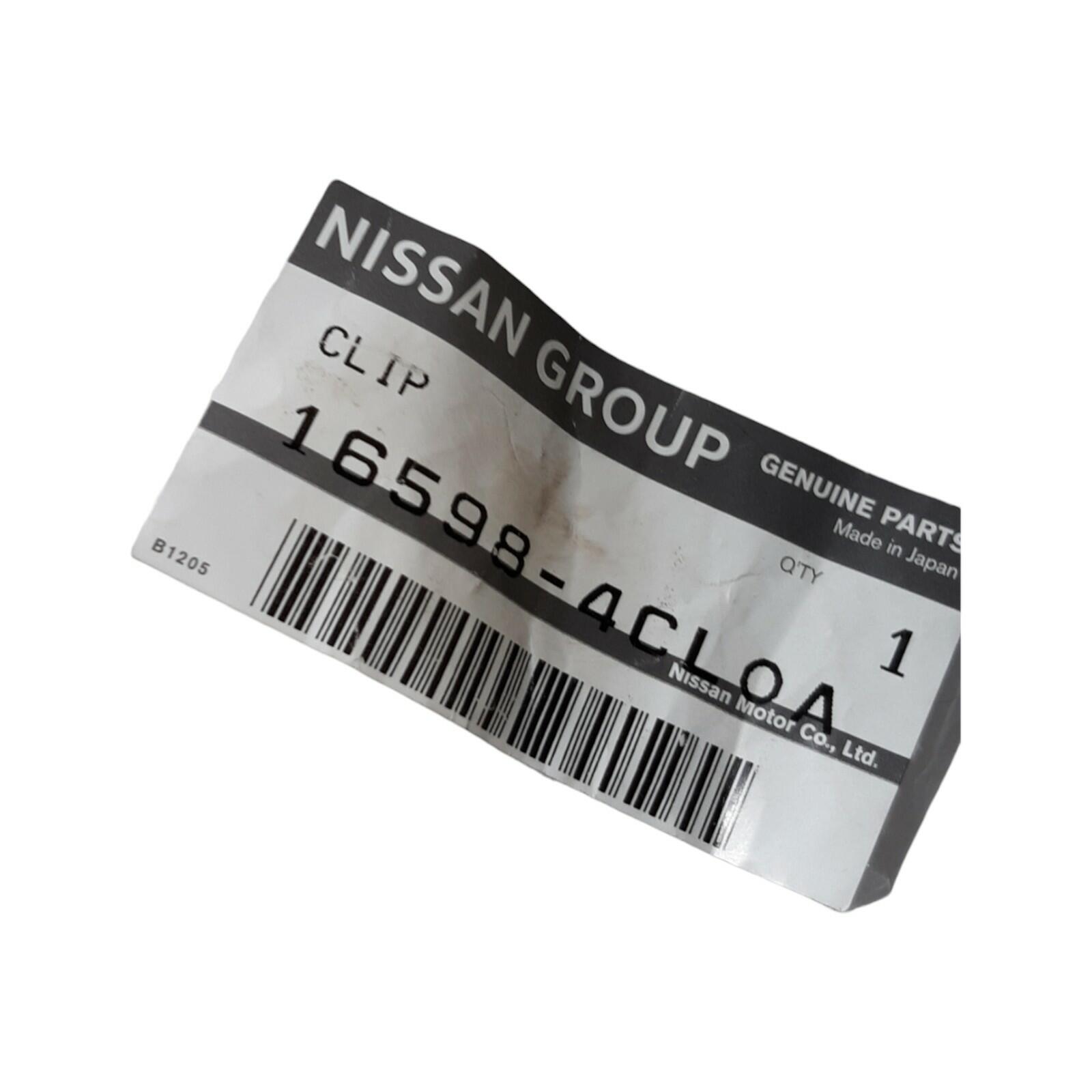 Genuine Nissan Air cleaner pipe retaining clip 165984CL0A