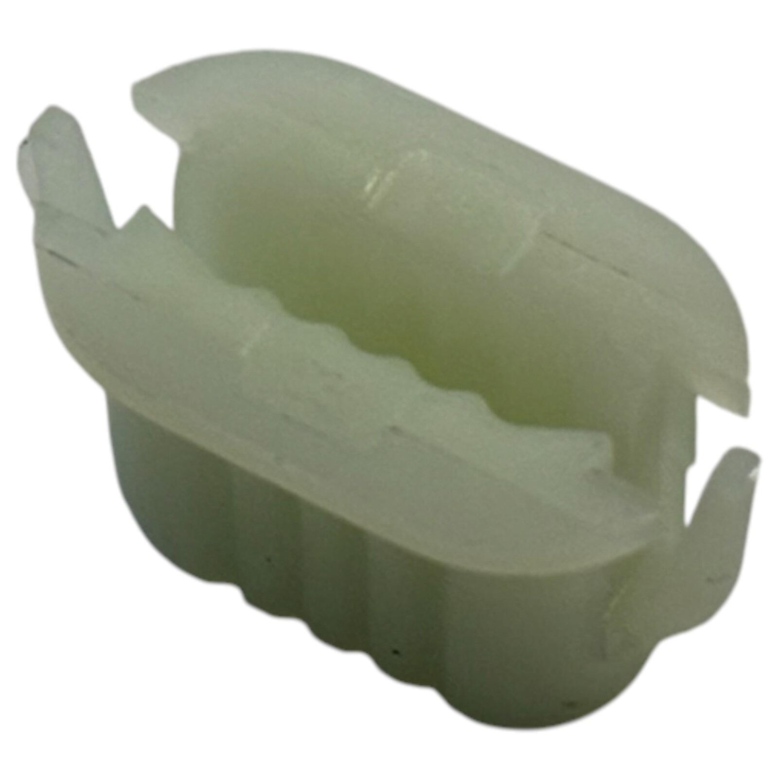 Genuine Renault Dacia Screw / Trim Locator Clip 7703081233 – VIN Required