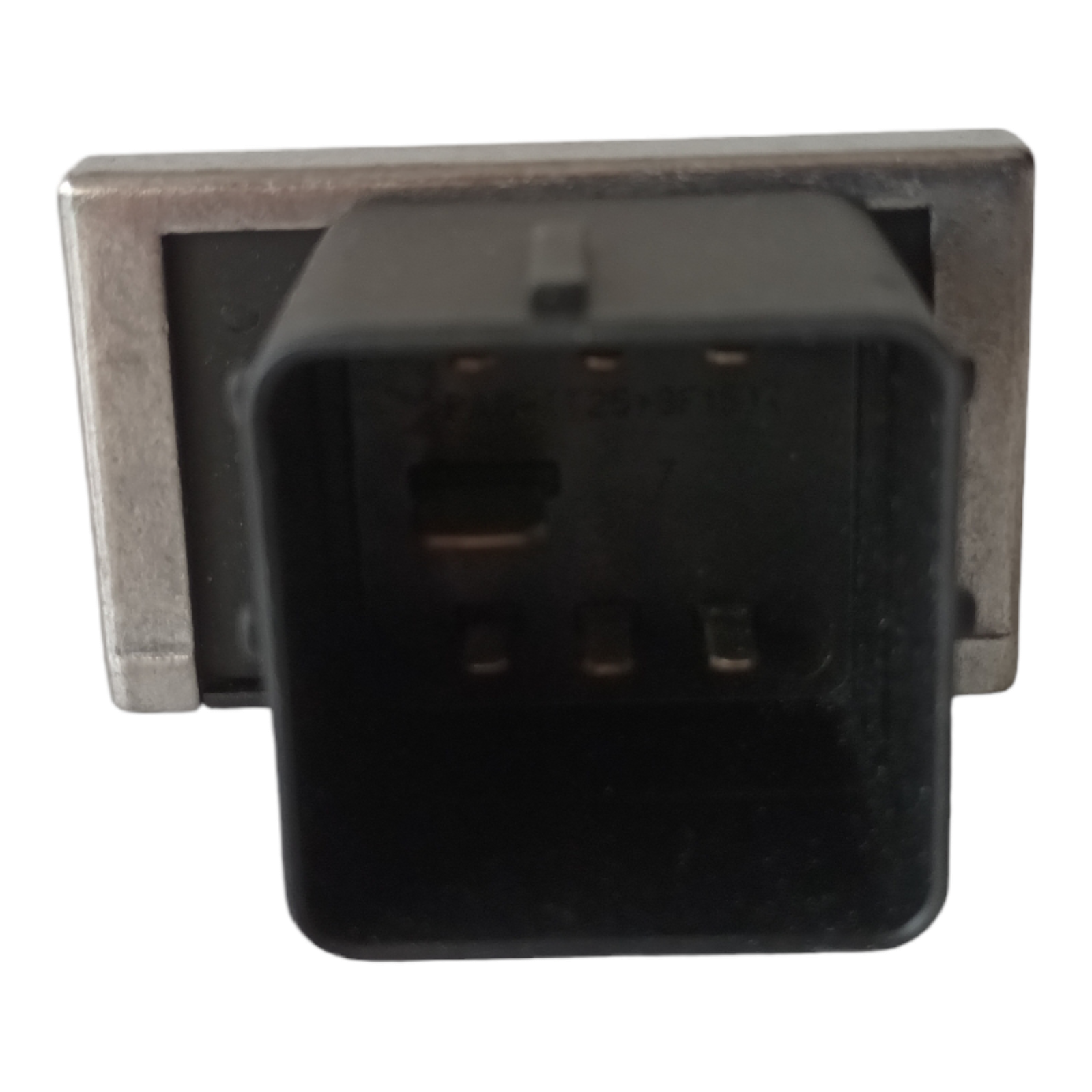 Genuine Nissan Glow plug relay 1106700Q0A