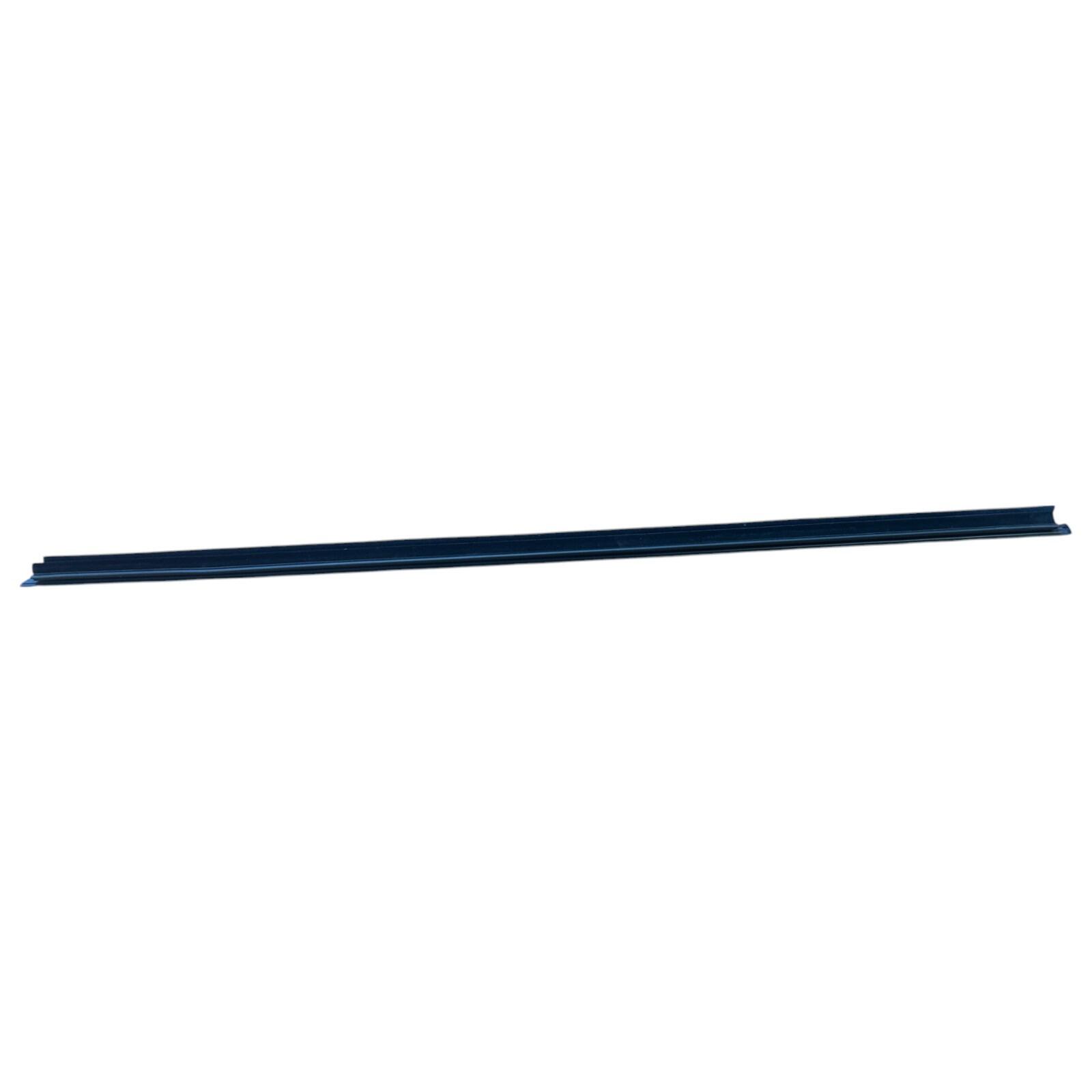 Genuine Vauxhall C RH OS Front door weatherstrip 9224209 – VIN Required