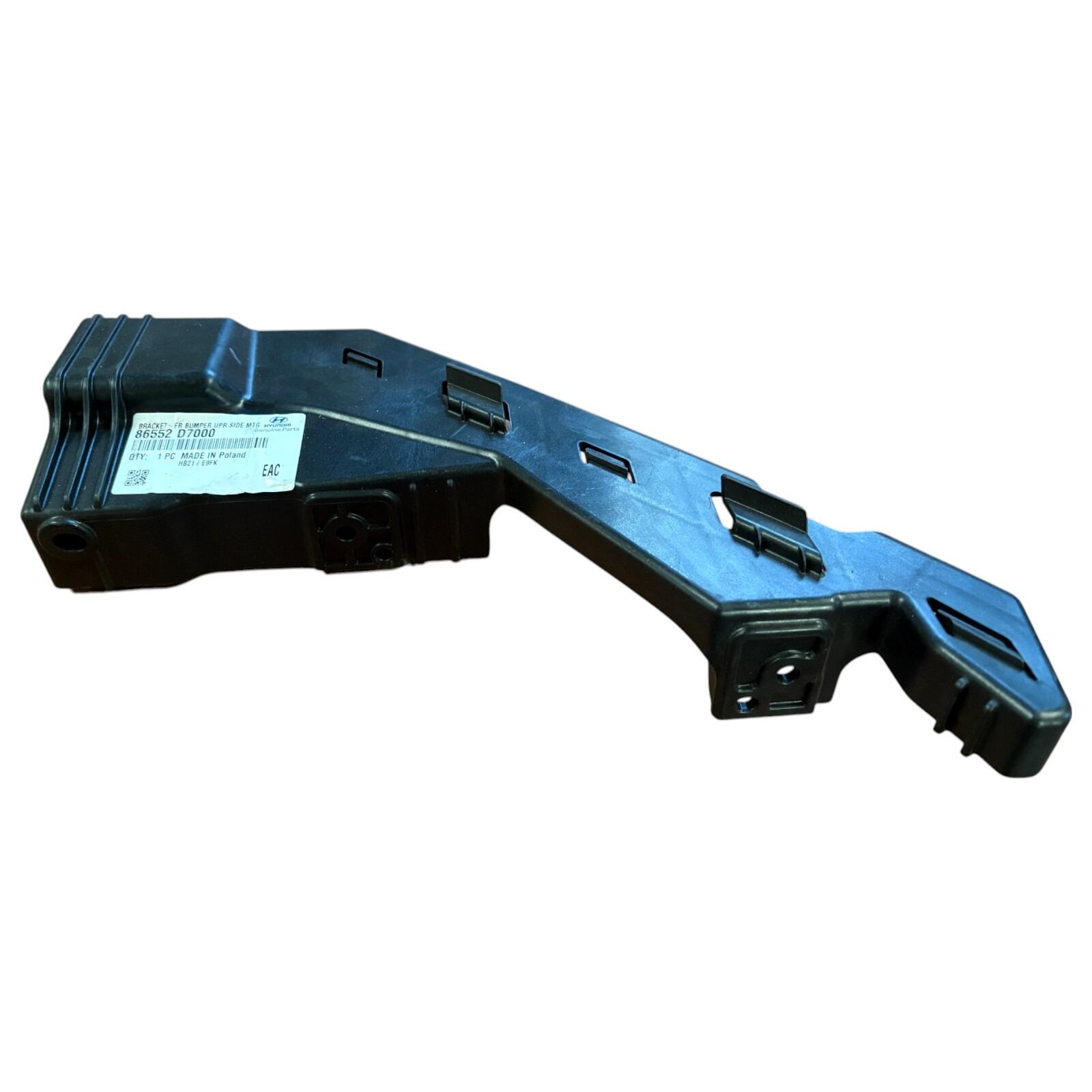 Genuine Hyundai Tucson (16) RH OS Front upper bumper bracket 86552D7000