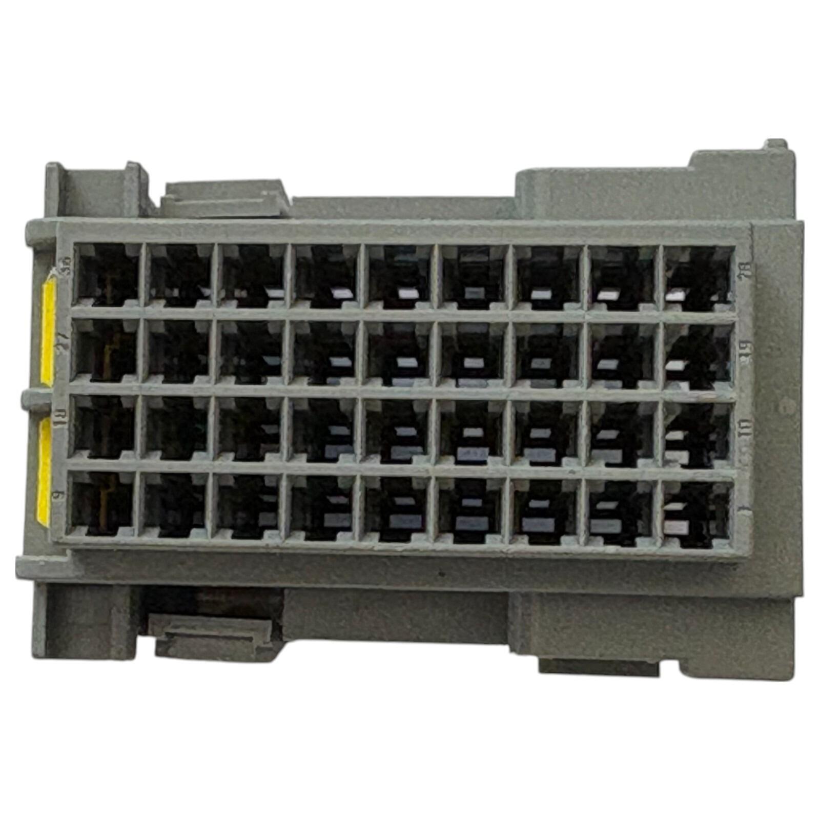 Genuine DAF male electrical connector 1925519 – VIN Required | Genuine