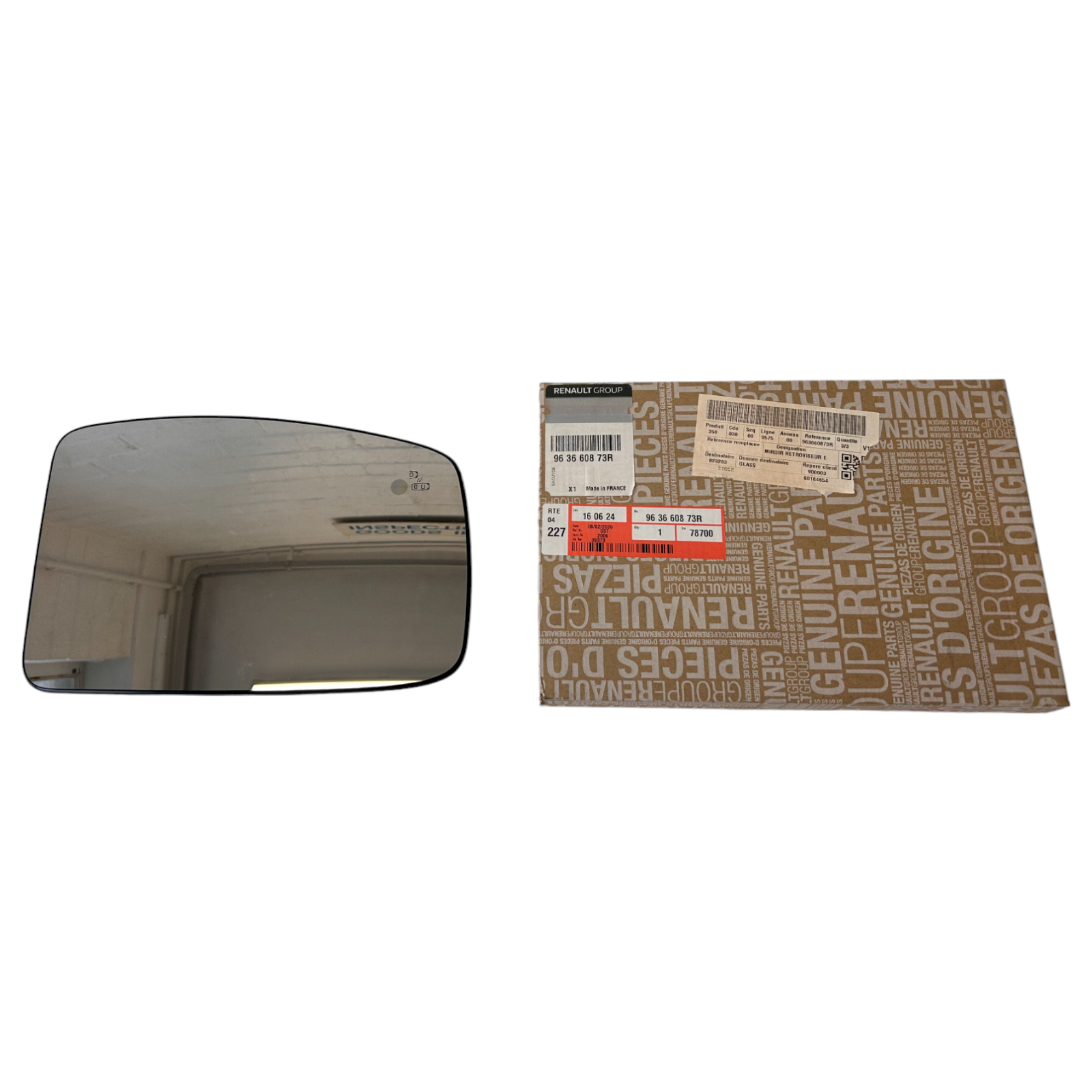 Genuine Renault Master LH NS Wing mirror glass (Blis) 963660873R
