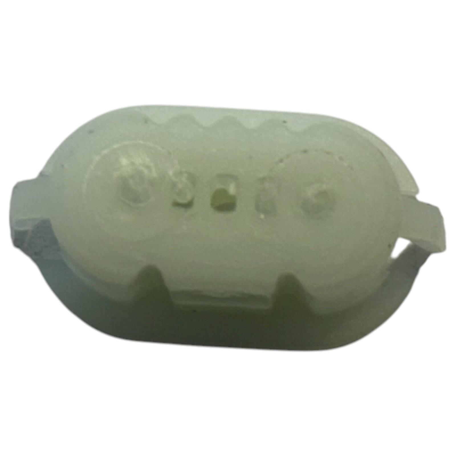 Genuine Renault Dacia Screw / Trim Locator Clip 7703081233 – VIN Required