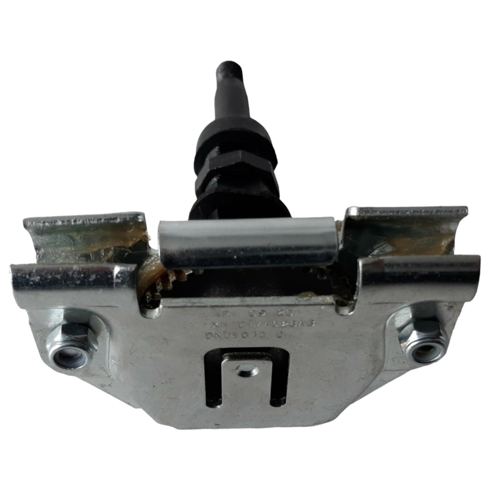 Genuine Land Rover Defender Wheel box front wiper rack DKU500010