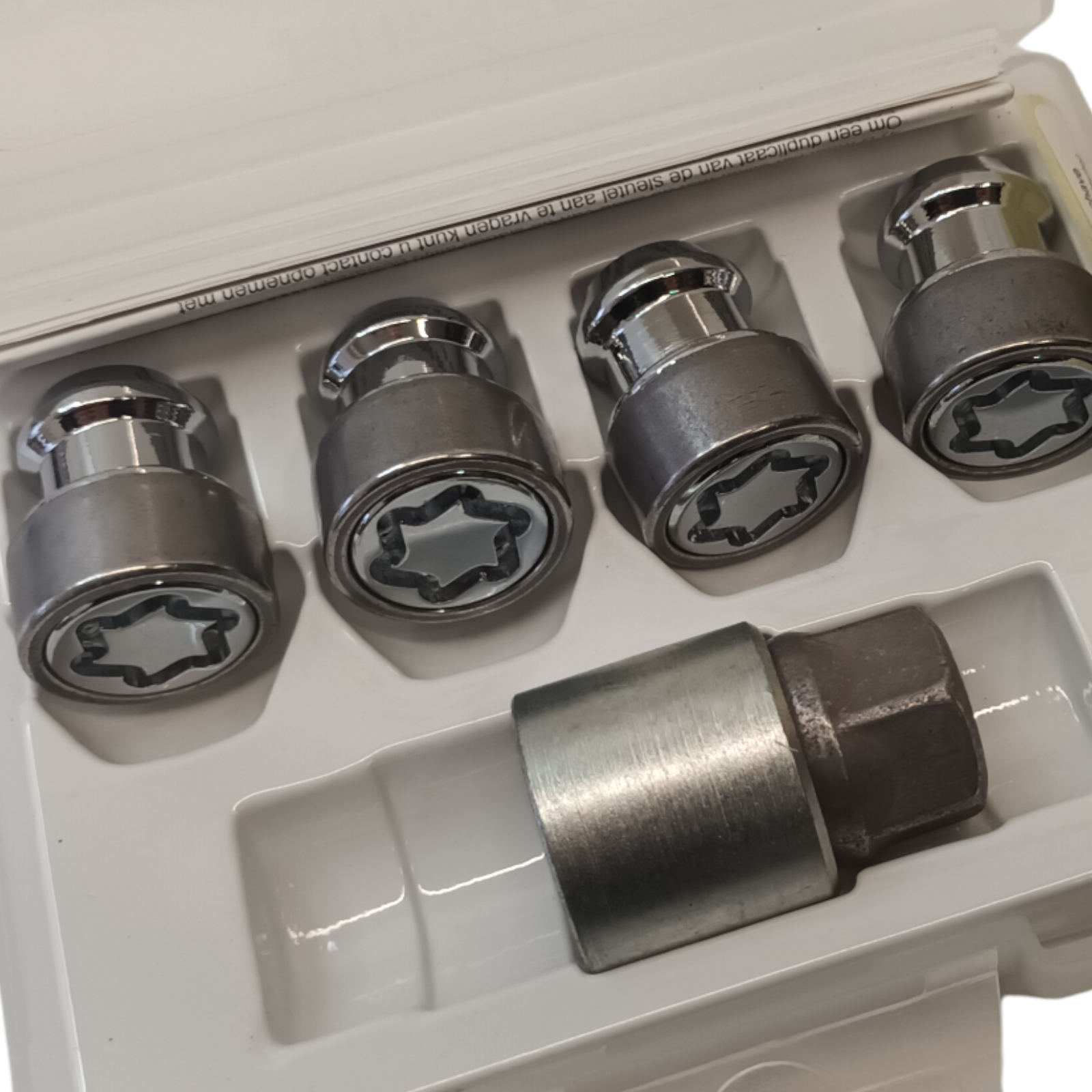 Renault Arkana / Koleos II | Locking Wheel Nut Set | 8201709741 | GFN Parts