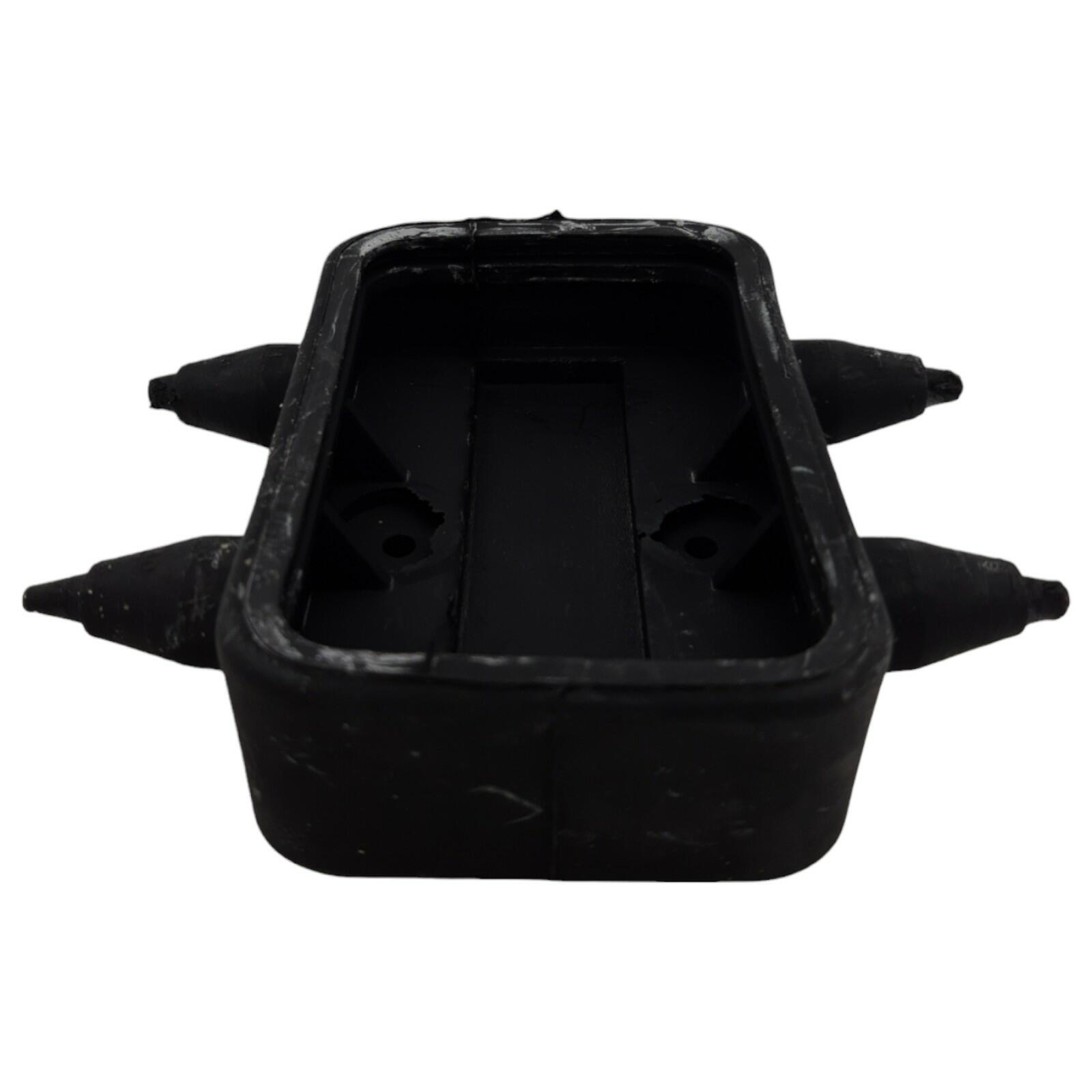 Truck-Lite 8-way rubber junction box 1080100