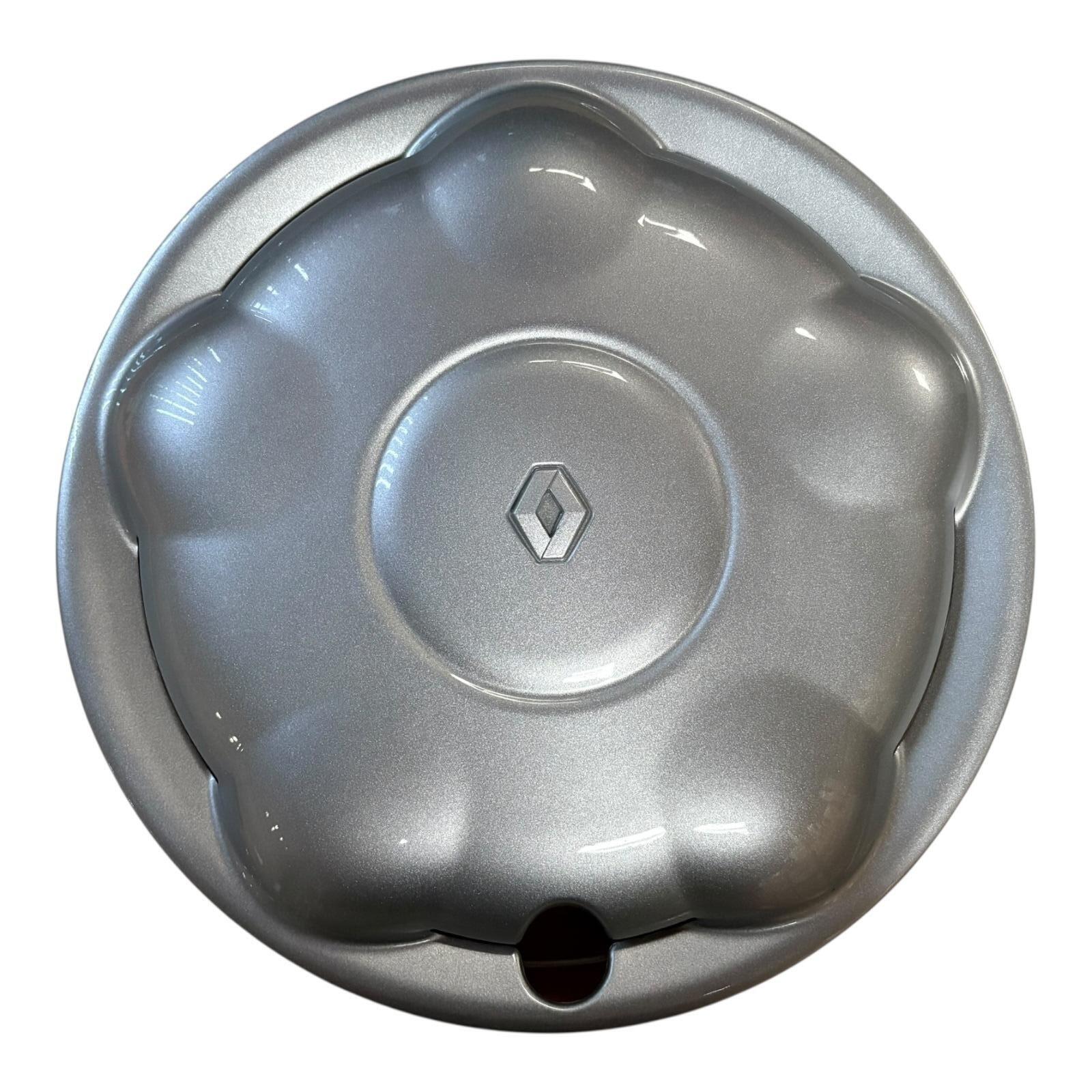 Genuine Renault Master 2 Wheel trim 8200723032