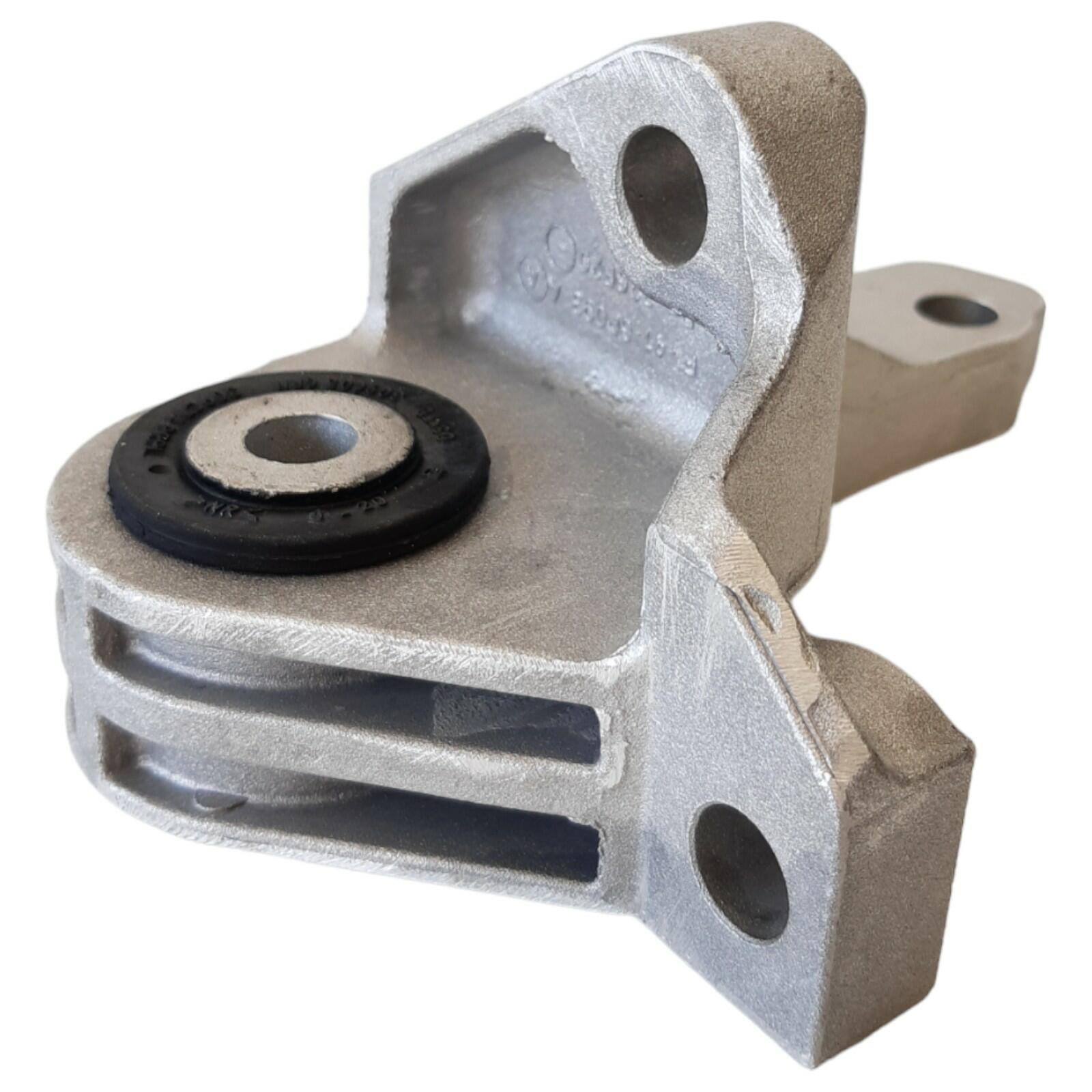 Genuine Ford Focus (CEW) 2.0L Duratorq Gearbox Mounting Bracket – 1870405