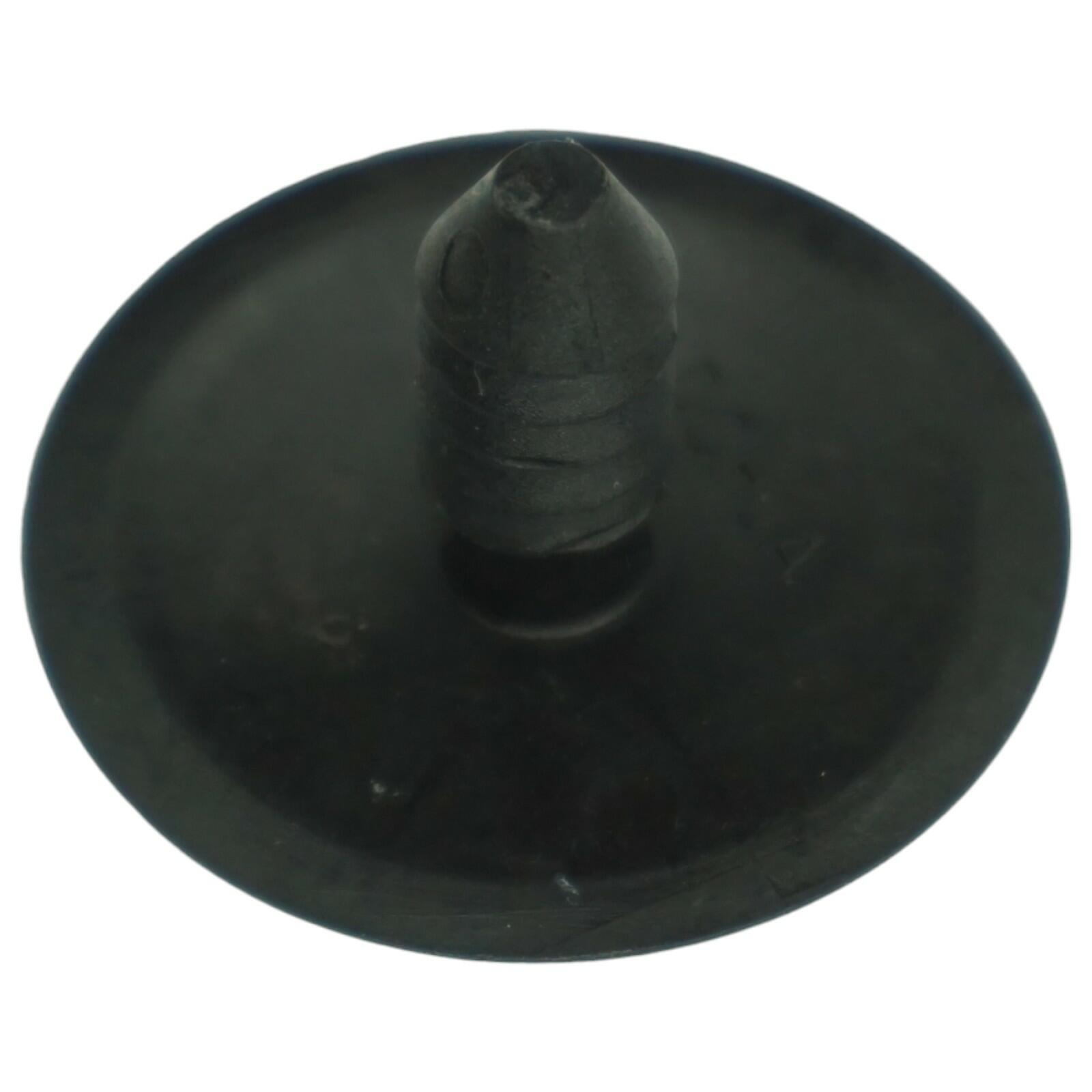 Genuine Ford Transit (TT9) Bonnet insulation clip 1370597