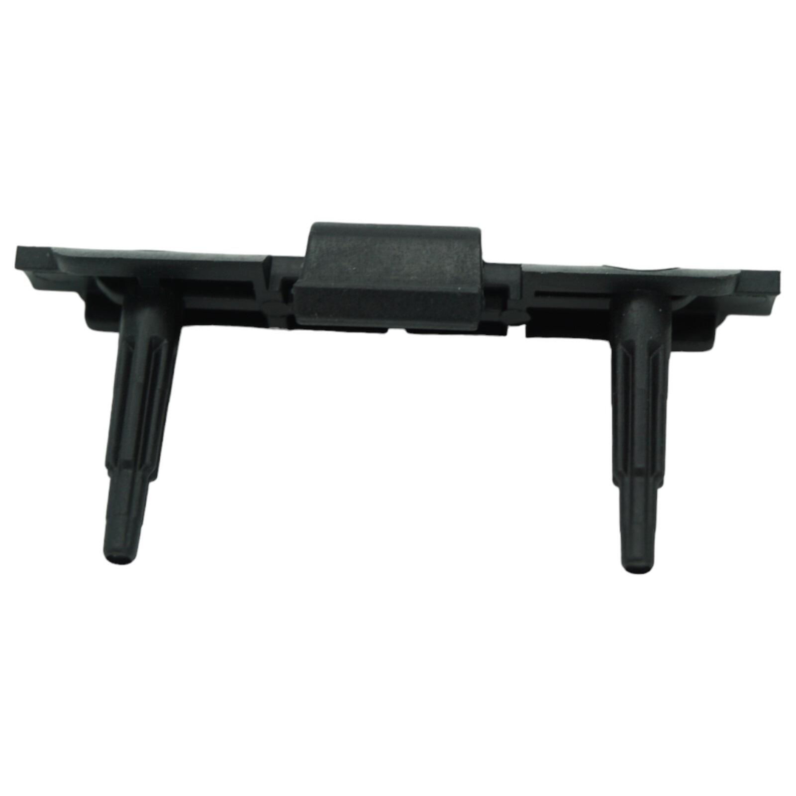 Ford Focus CB8 | Air Deflector Link | 1782182 | GFN Parts