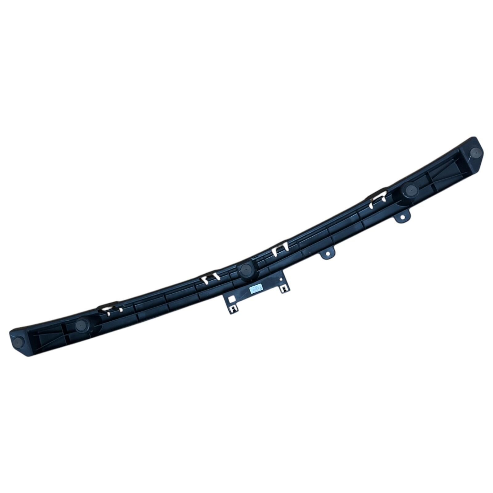 Genuine Vauxhall Astra K Rear bumper centre bracket 13425523