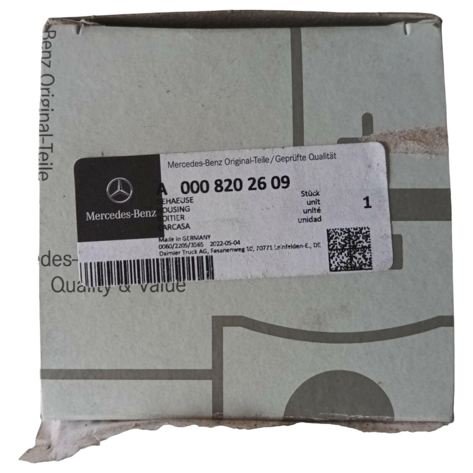 Genuine Mercedes Actros Axor Side indicator lens assembly A0008202609