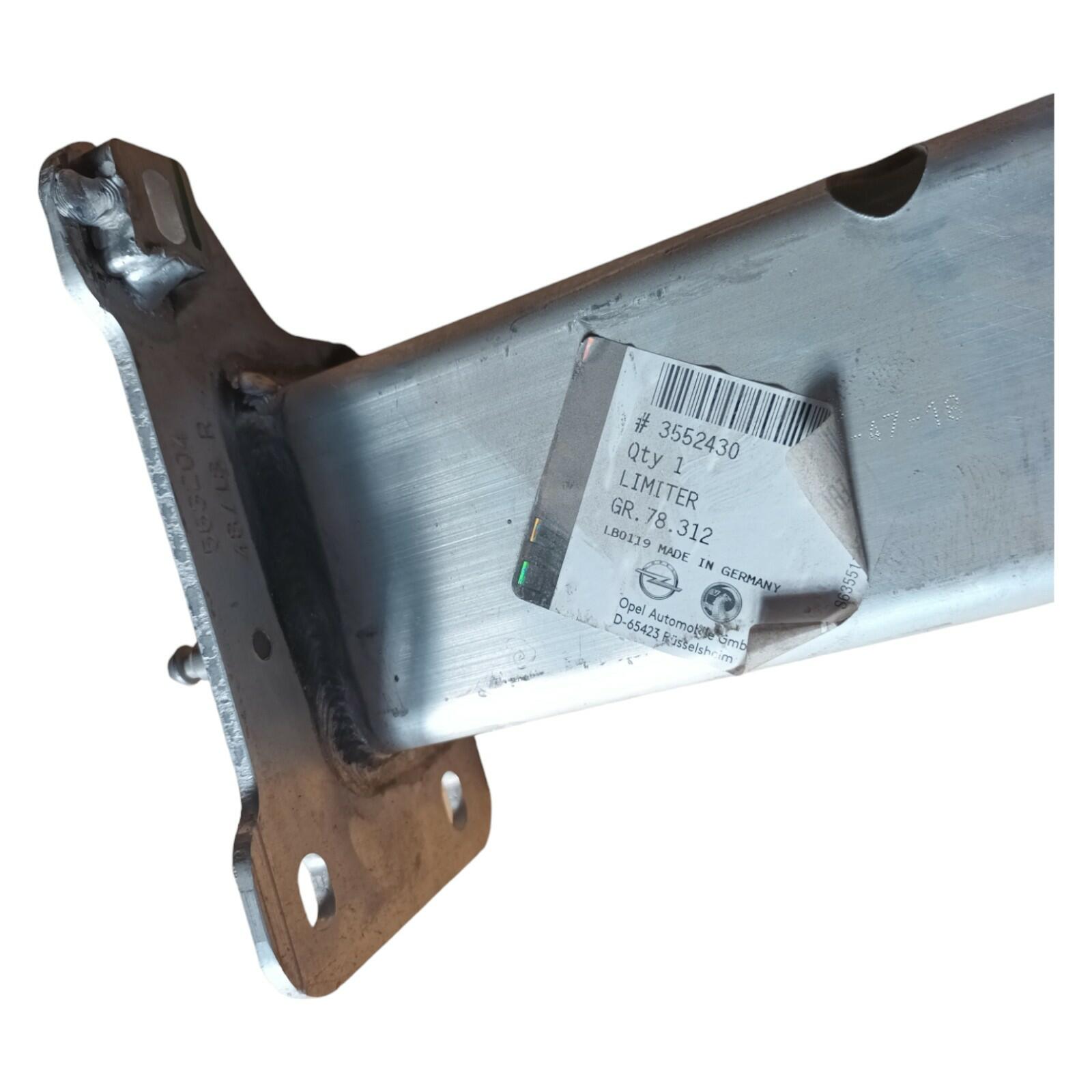 Vauxhall Grandland X | Front Bumper Absorber | 3552430 | GFN Parts