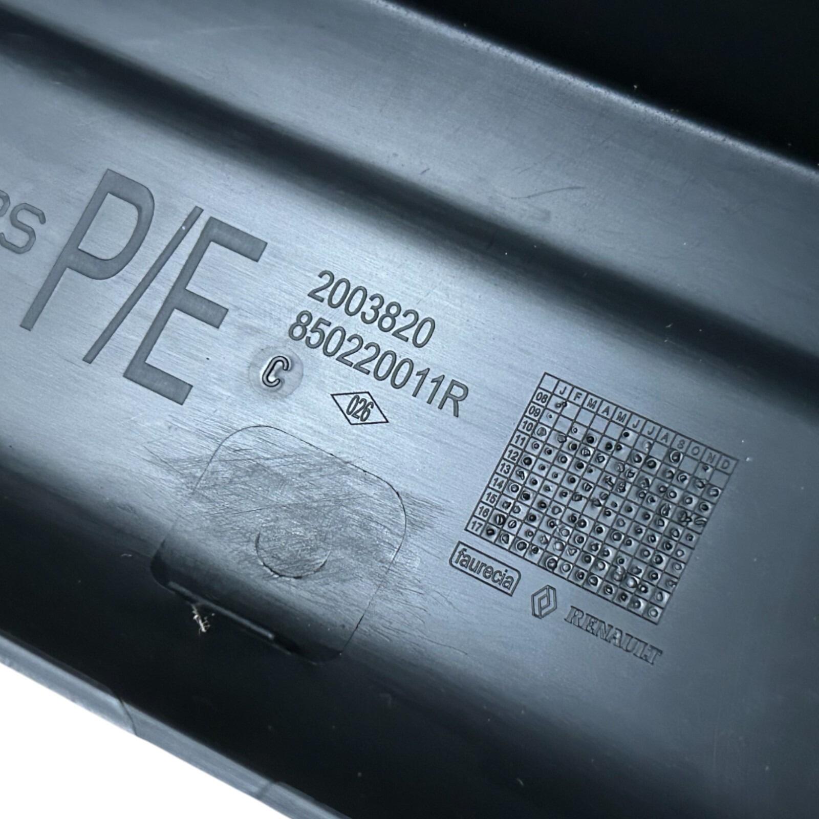 Genuine Renault Master 3 Bumper centre cover 850220011R