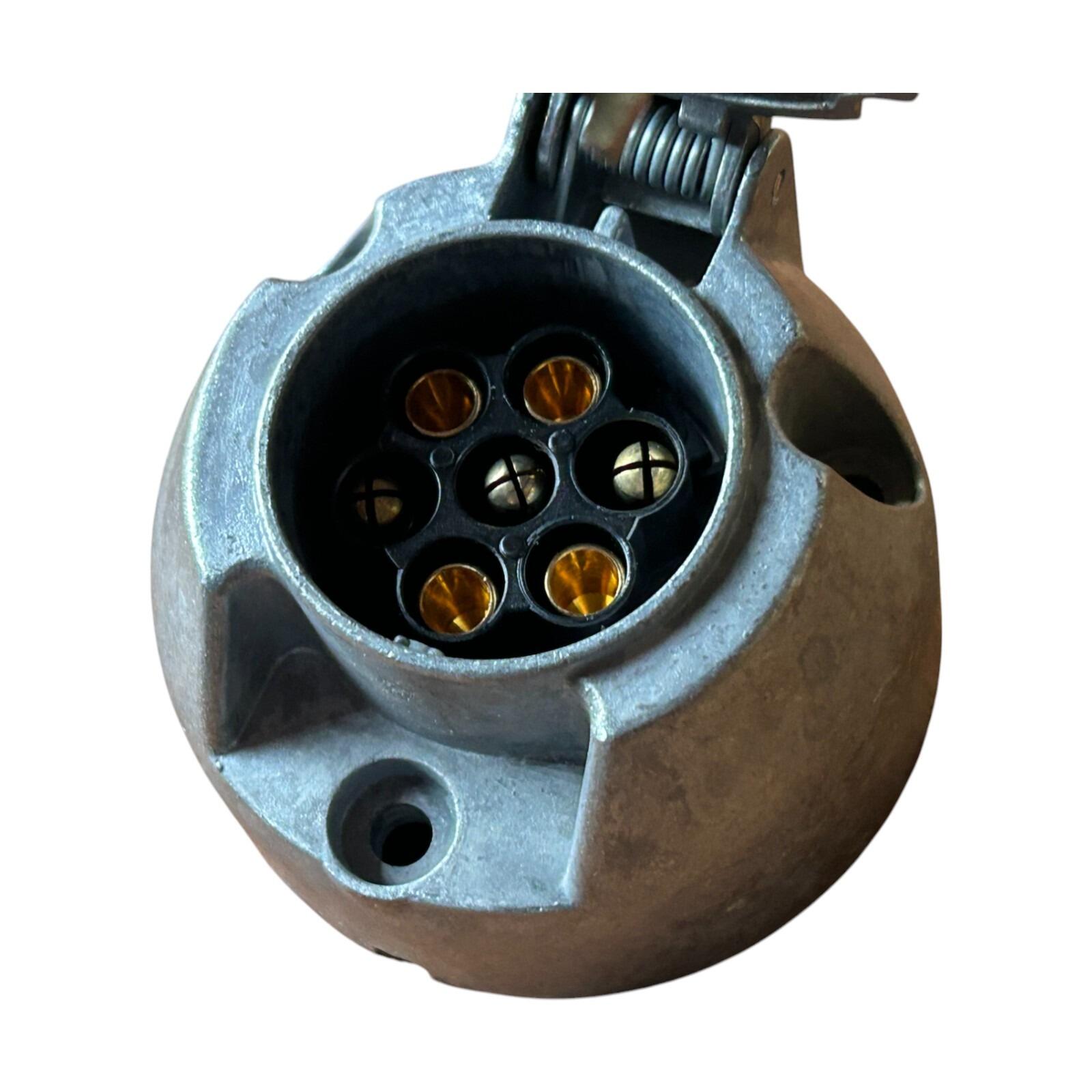 Wood Auto 12V Aluminium tow hitch socket W00SCT1201