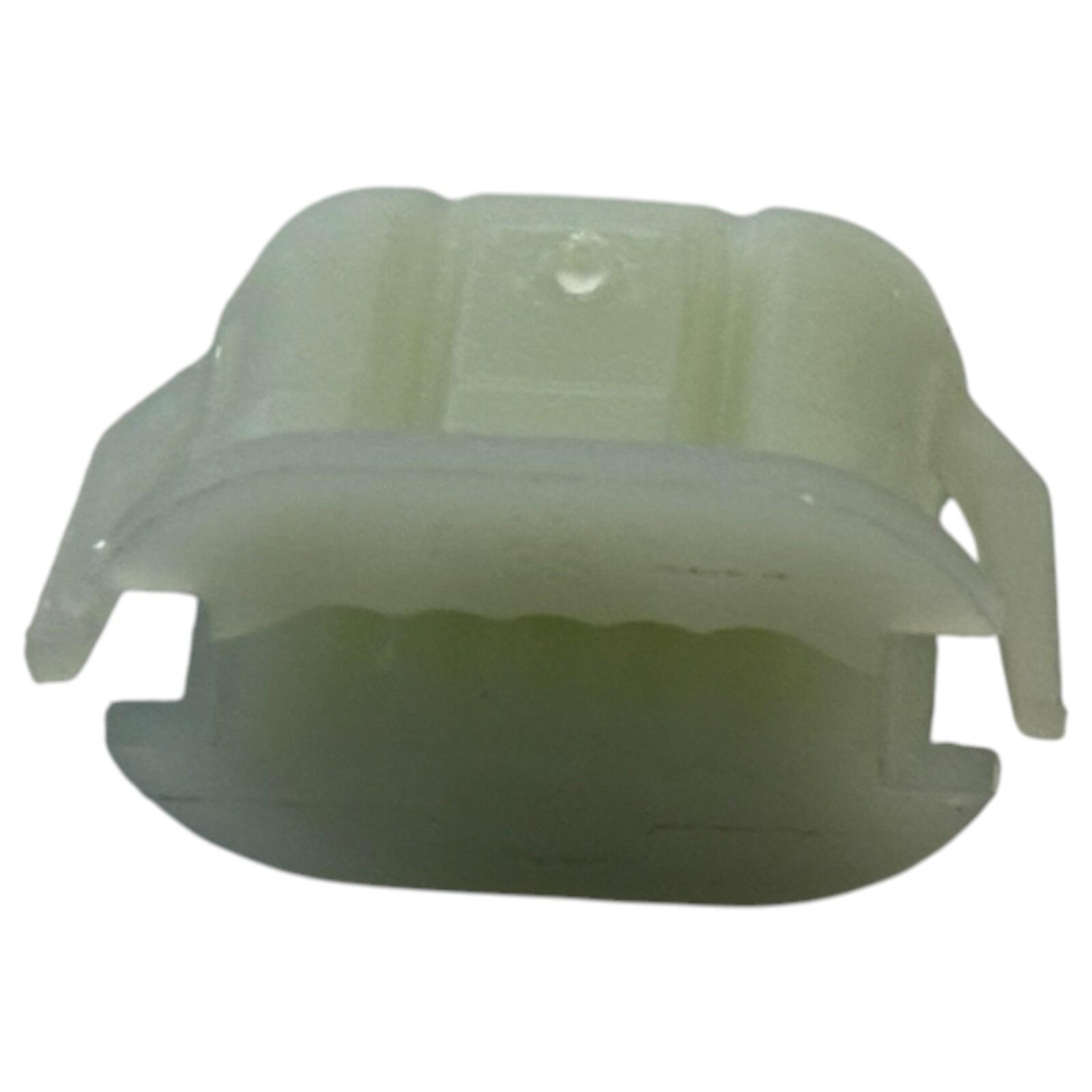 Genuine Renault Dacia Screw / Trim Locator Clip 7703081233 – VIN Required