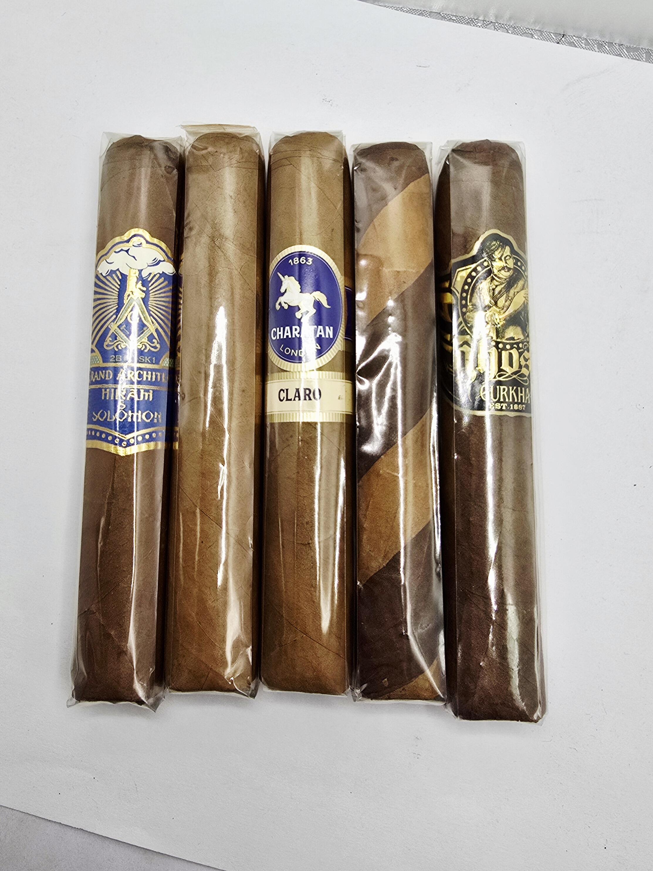 Buster Amber Robusto Sample Pack ( 5 Cigars )