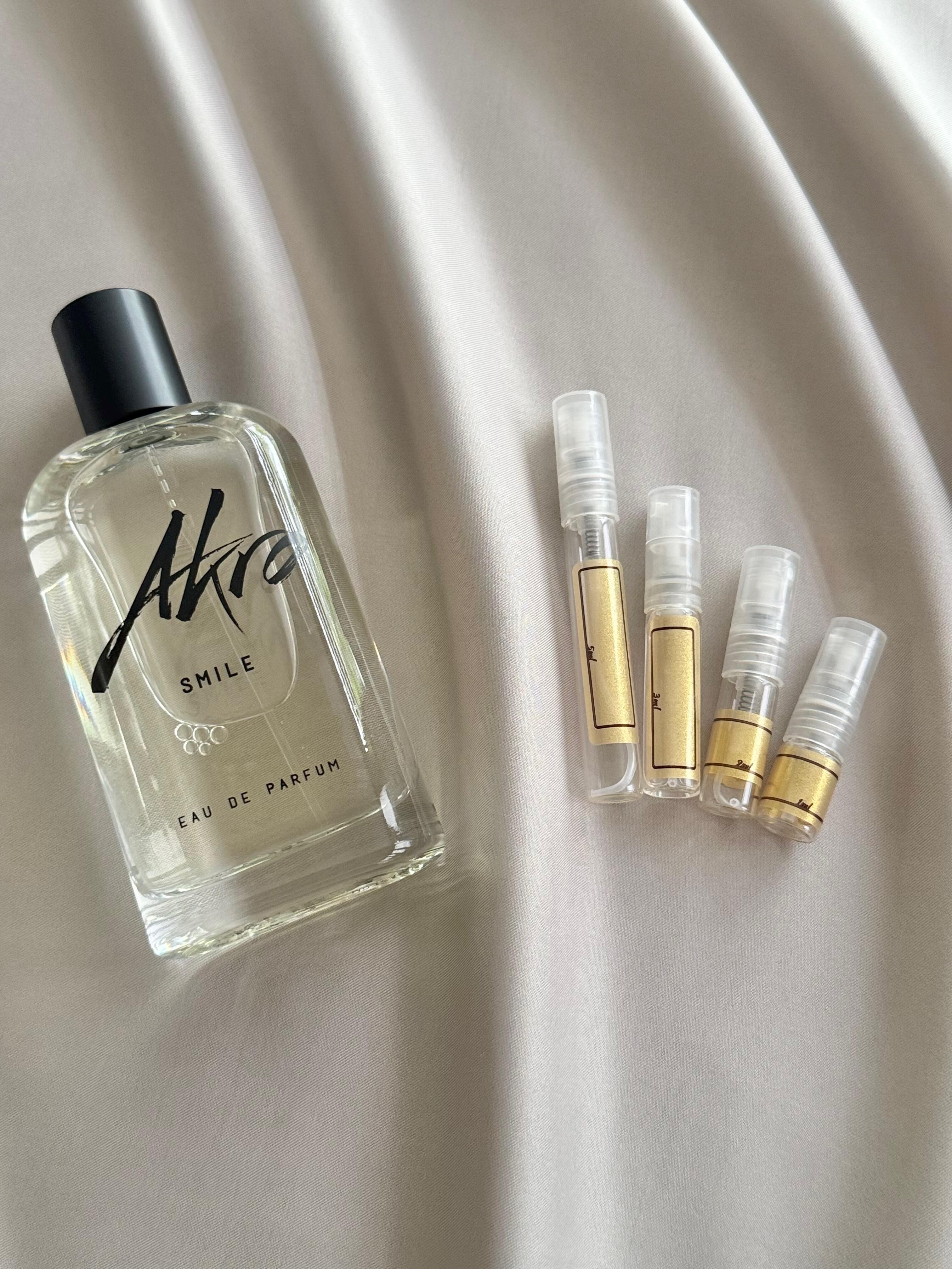 Akro | Smile | Fragrance Samples