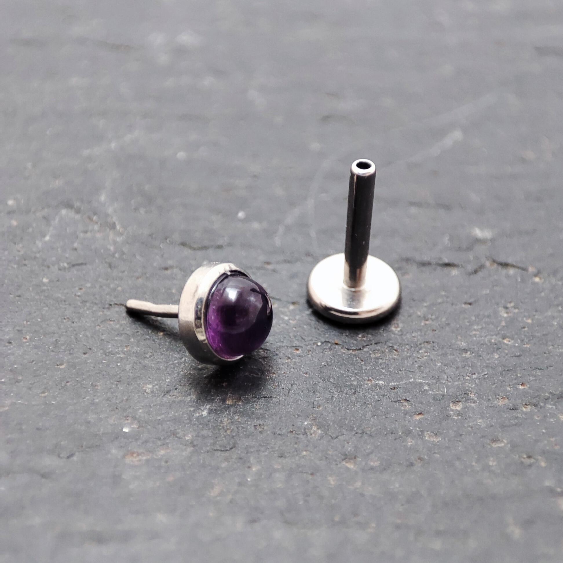 Amethyst threadless labret - 18 Gauge - Surgical Steel Stud