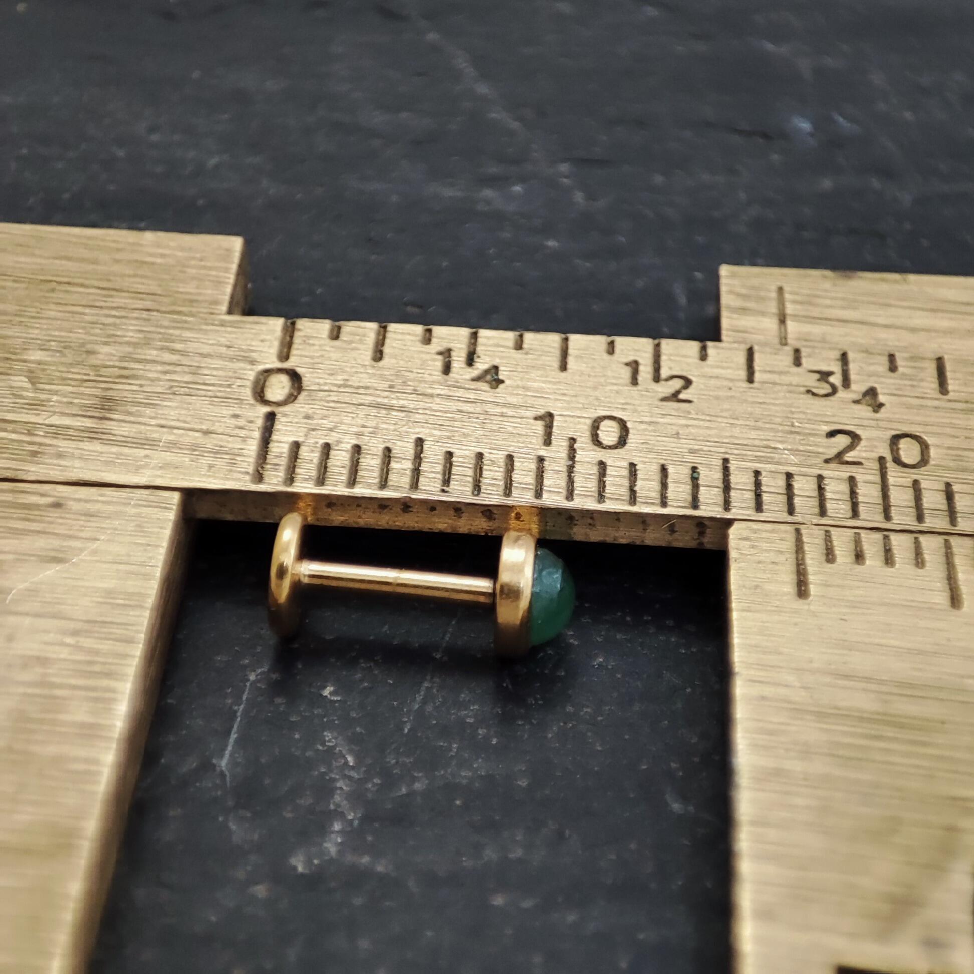 emerald gold labret stud