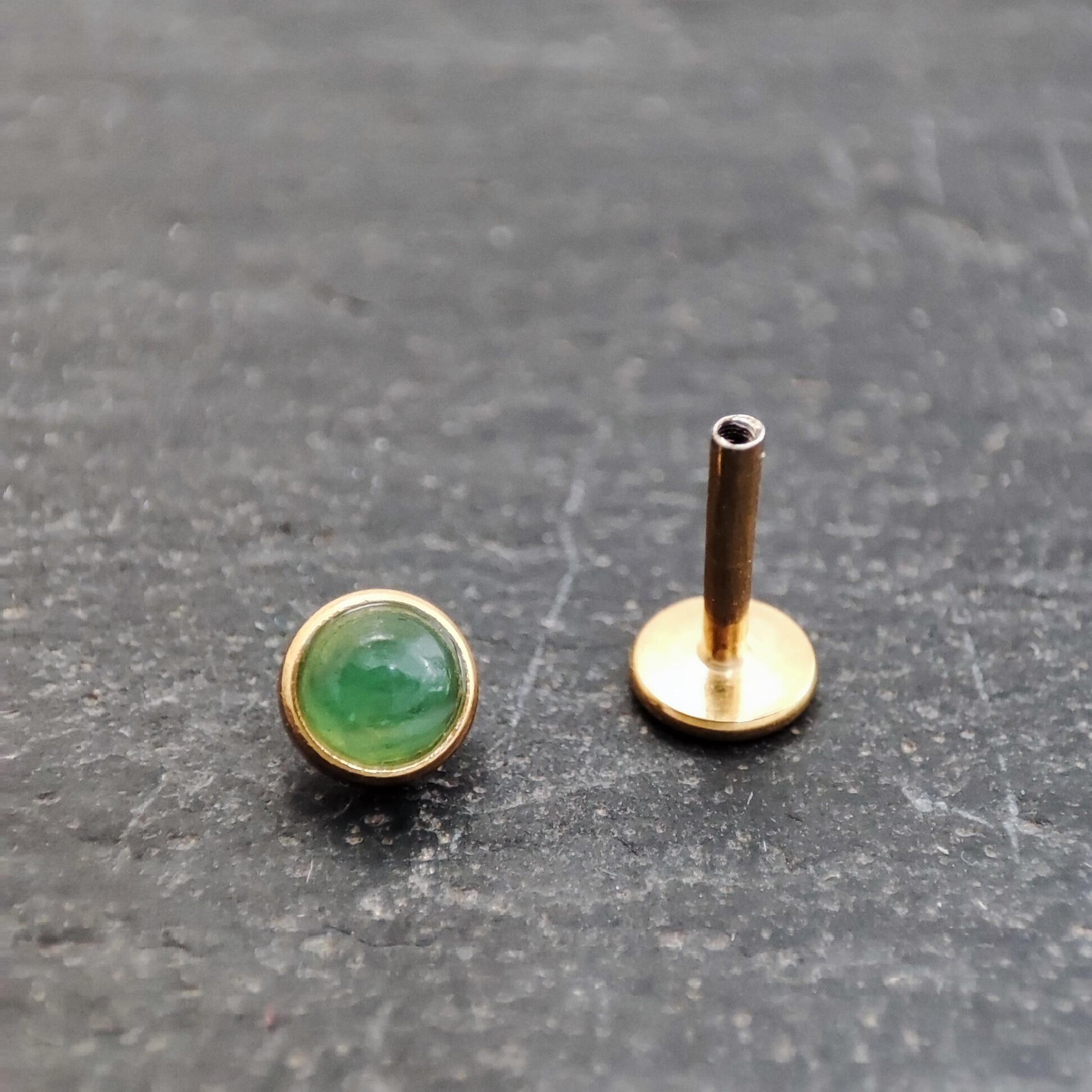 emerald gold labret stud