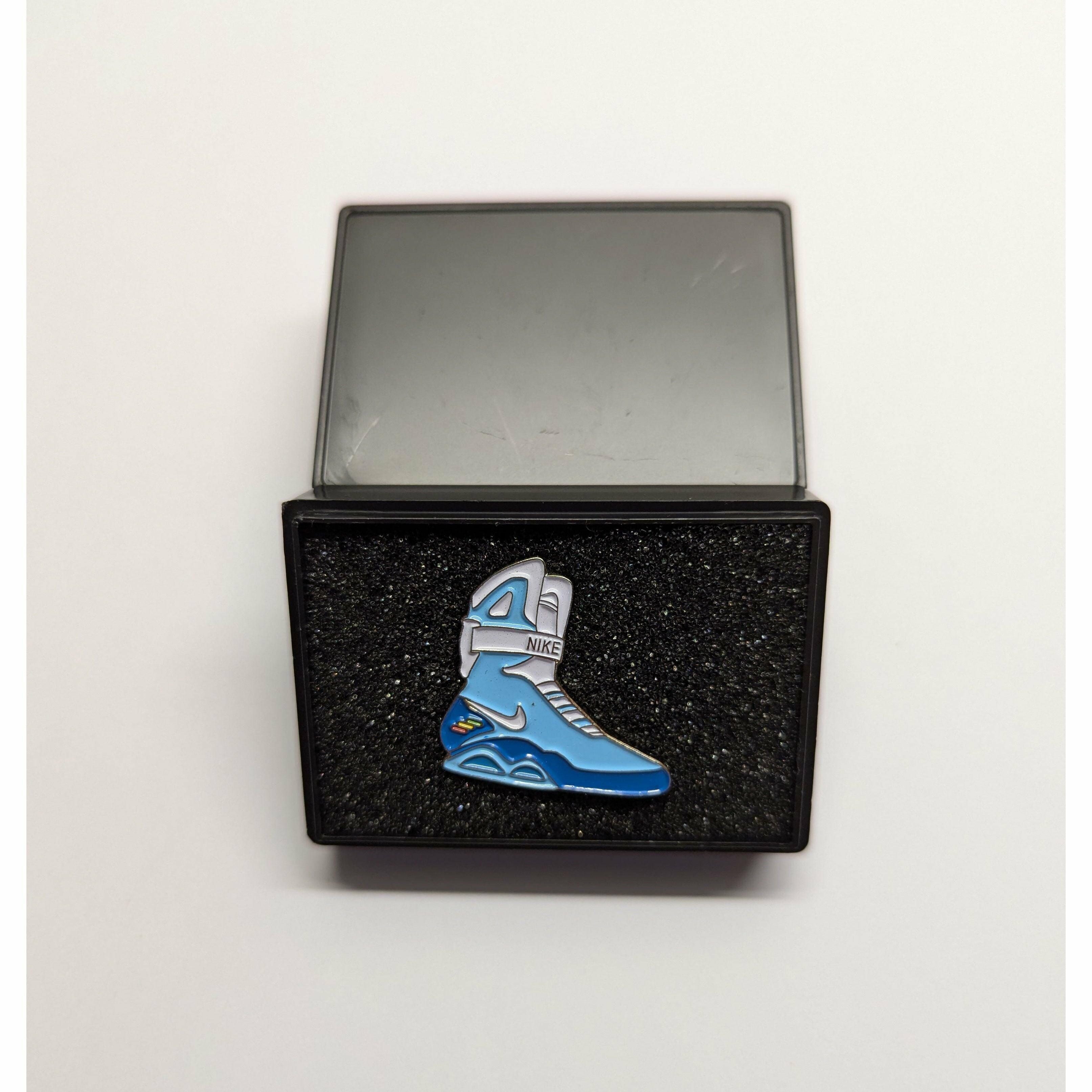 Enamel Sneaker Pin - Air Mag