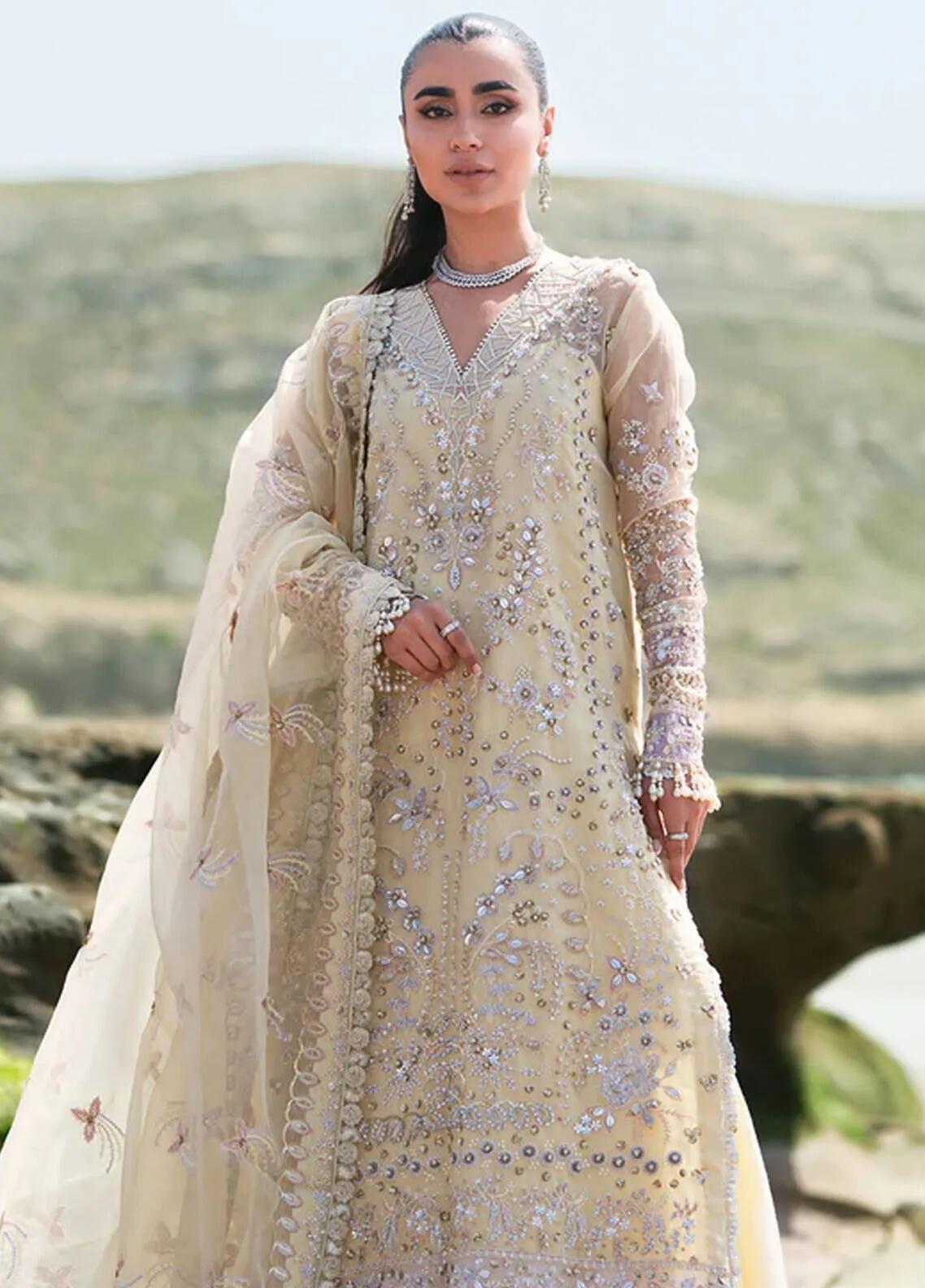 Elle Kamari By Emaan Adeel Embroidered Organza Suit Formal Collection