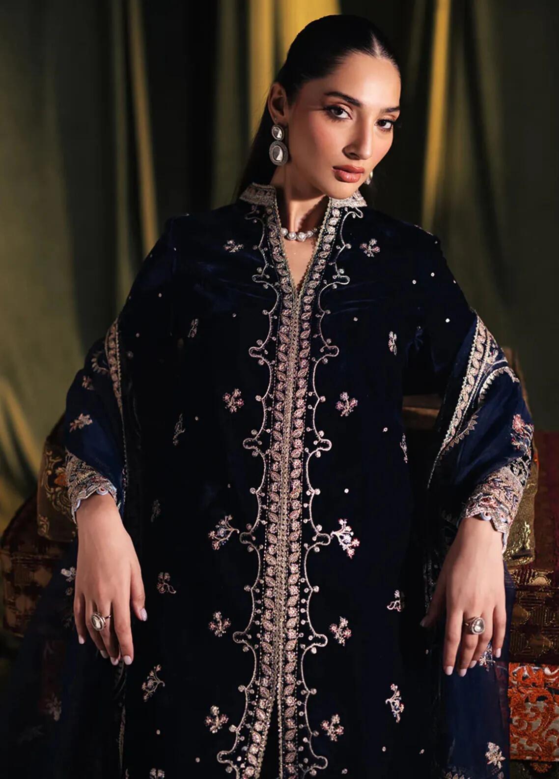 BK-05 Dalia Qalamkar Embroidered Designer Velvet Evenning Outfits ...