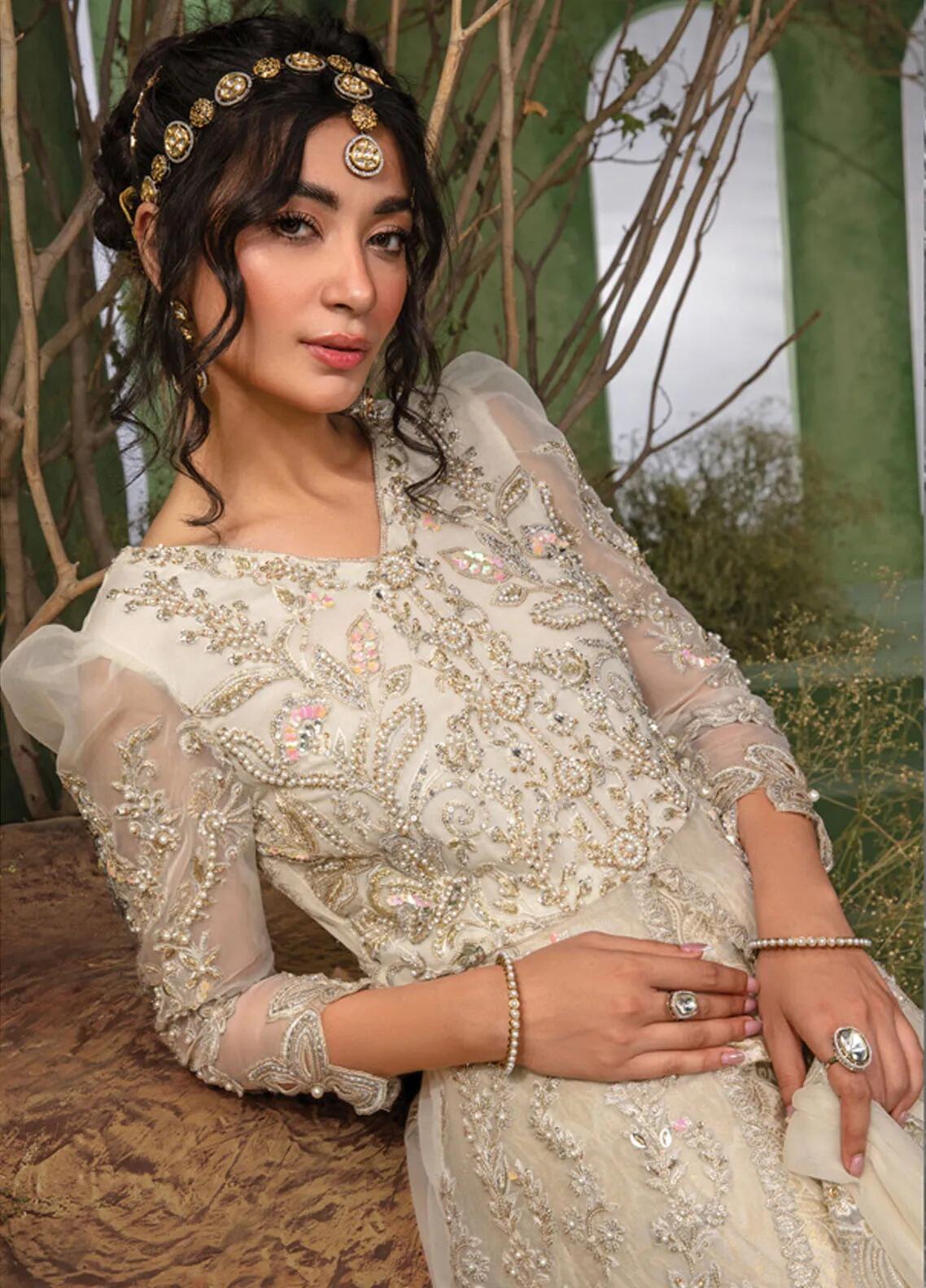 D-07 Noor Chatoyer By Rang Rasiya Embroidered Suit Formal Collection