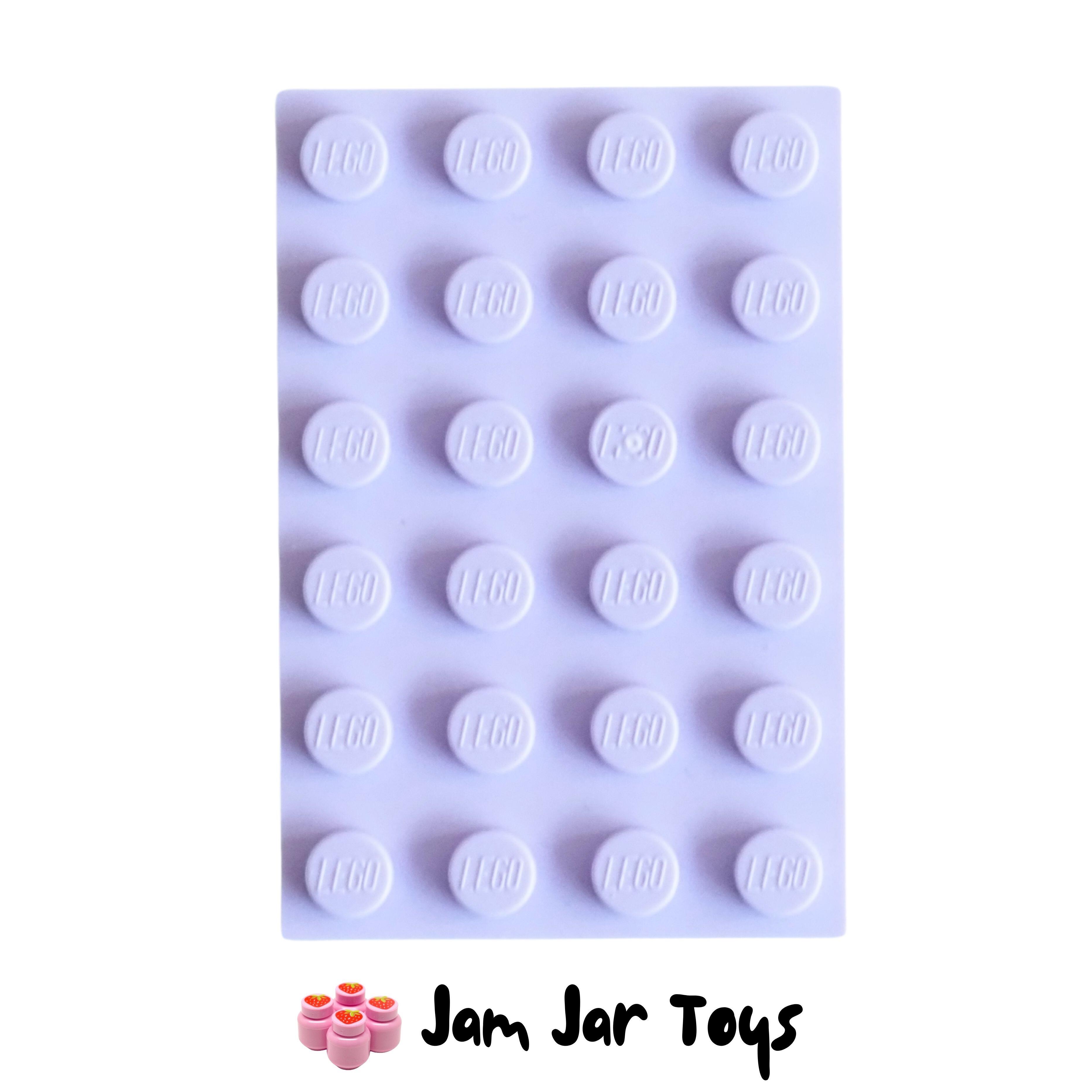 LEGO Lavender 4 x 6 LEGO Base Plate