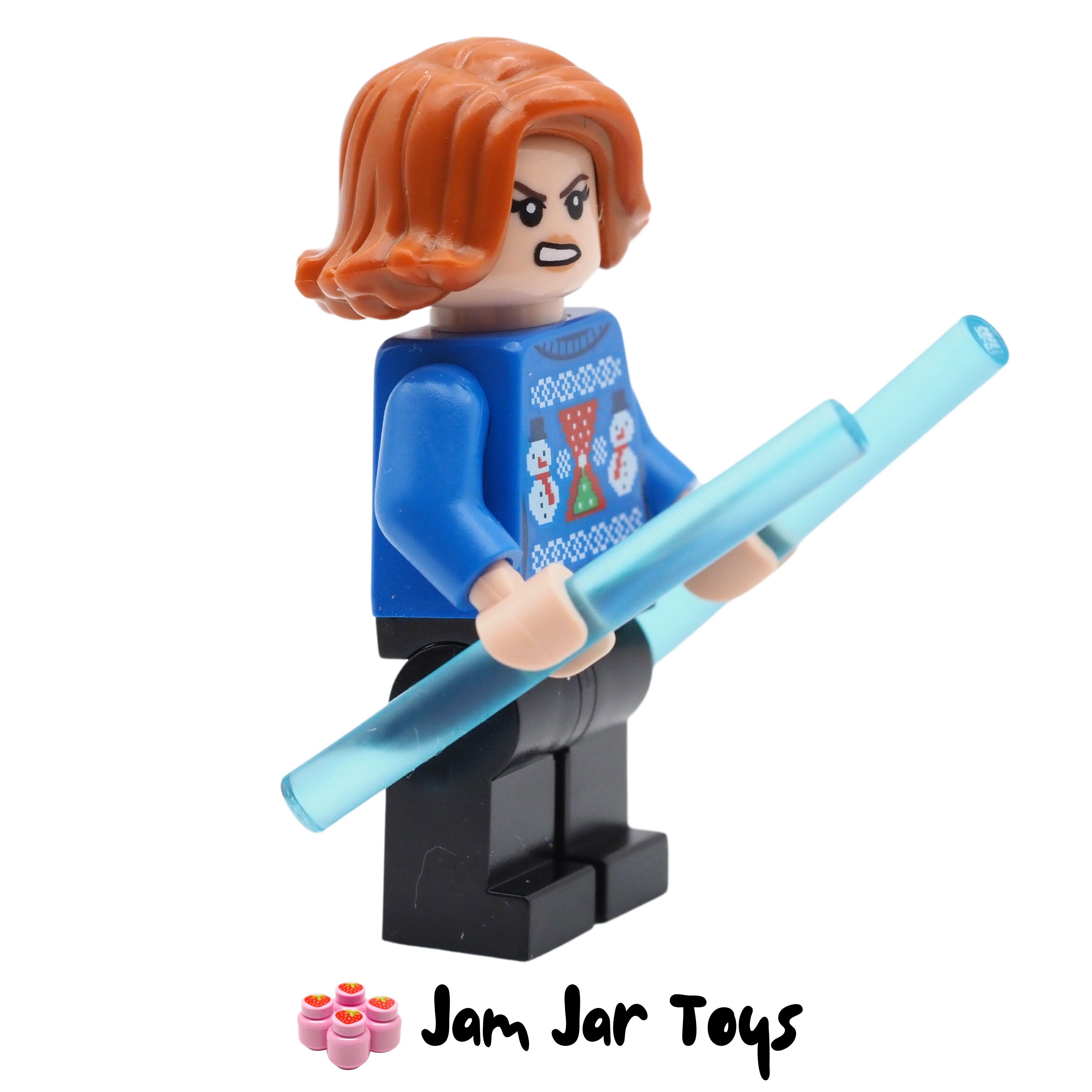 LEGO Marvel Black Widow in Christmas Jumper. R283