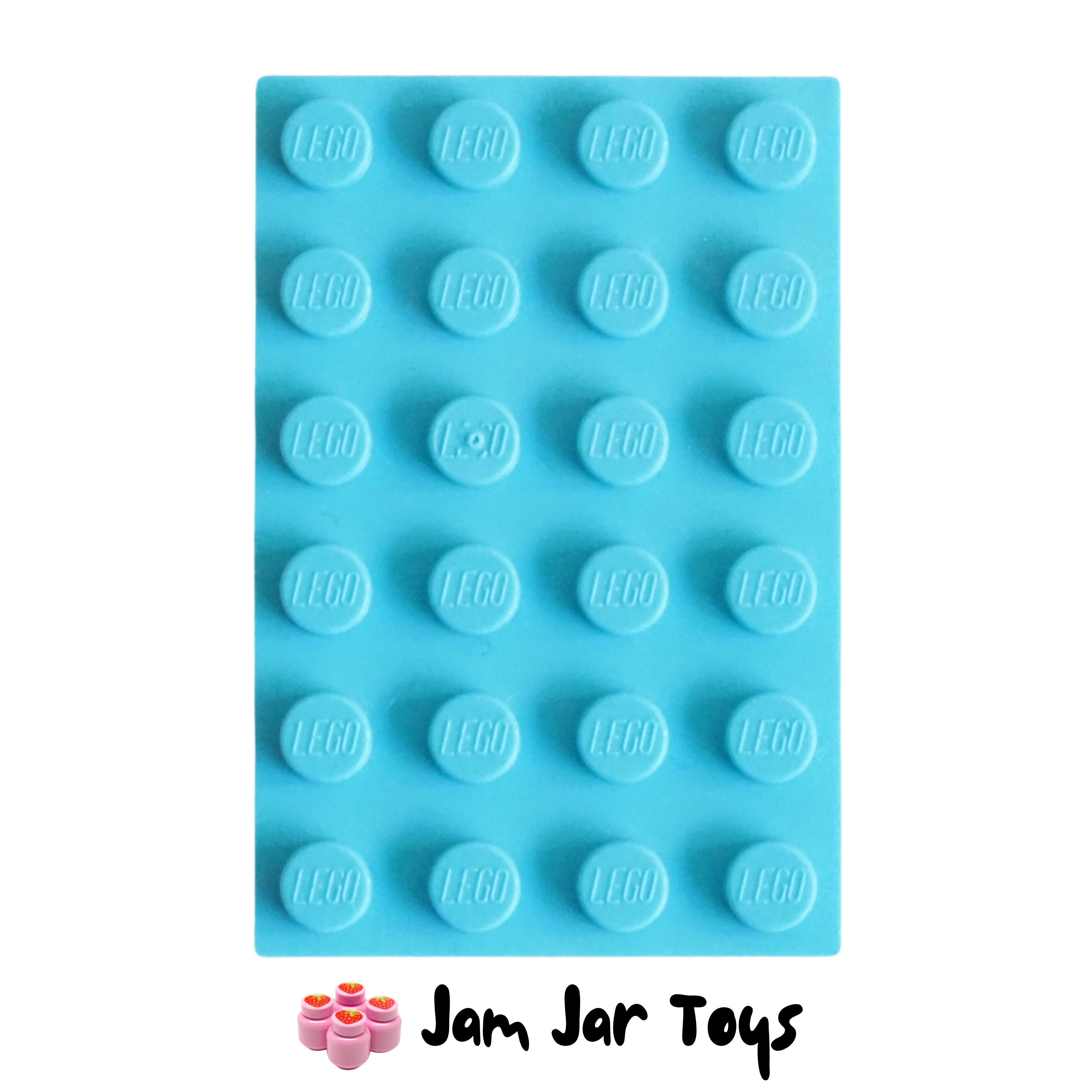 LEGO Medium Azure 4 x 6 LEGO Base Plate