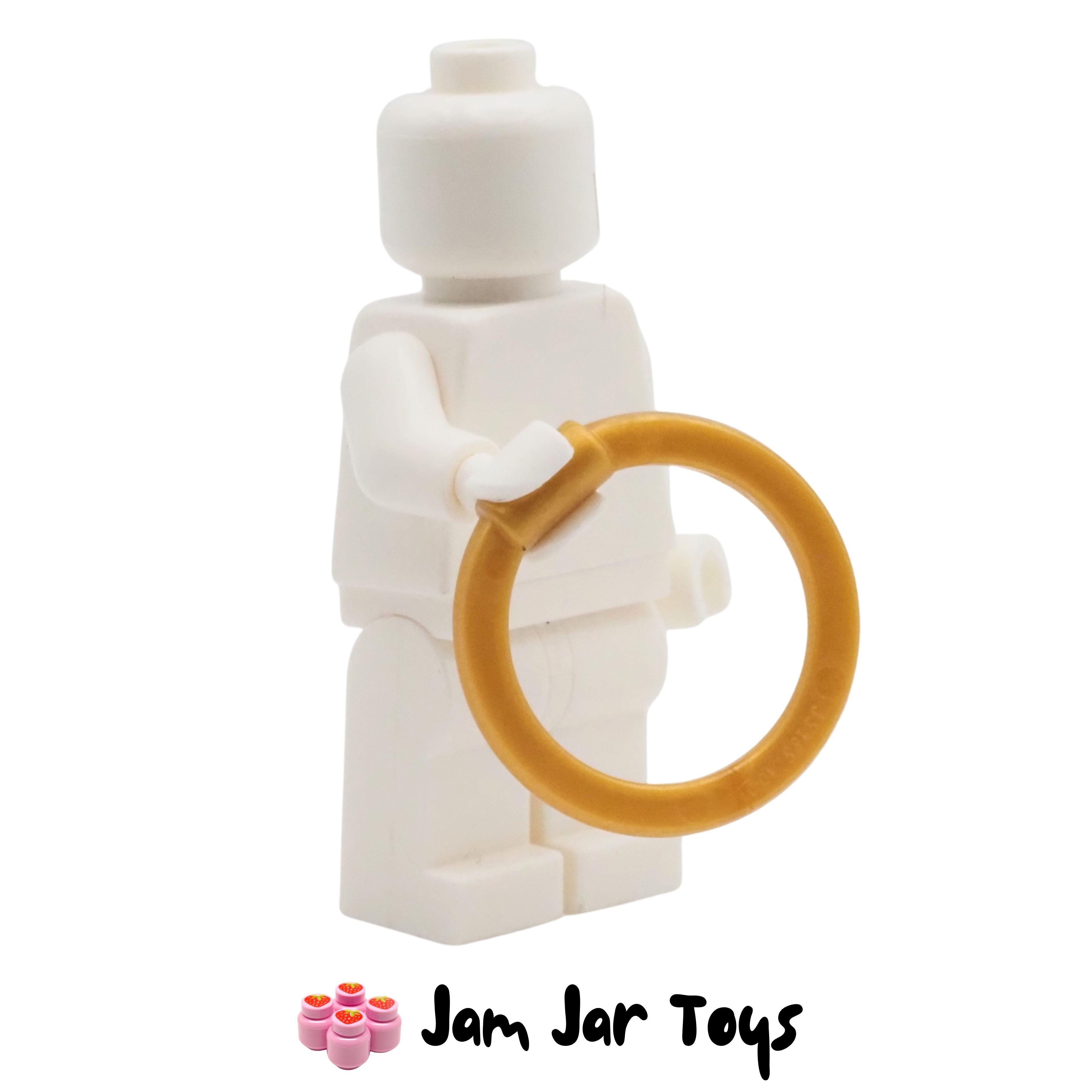 LEGO Pearl Gold Chakram – Hoop Blade / Ring Weapon (W198)