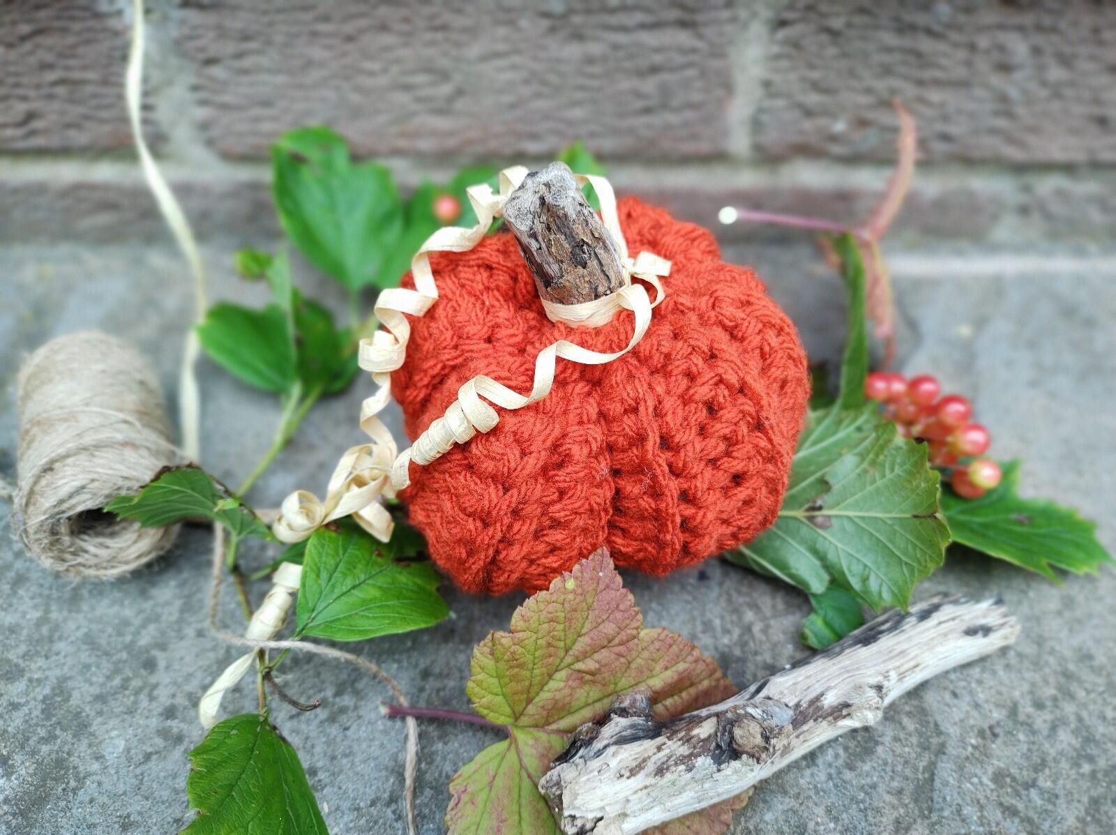 Crochet Pumpkin Kit - Stylecraft Special XL Tweed Super Chunky yarn wool