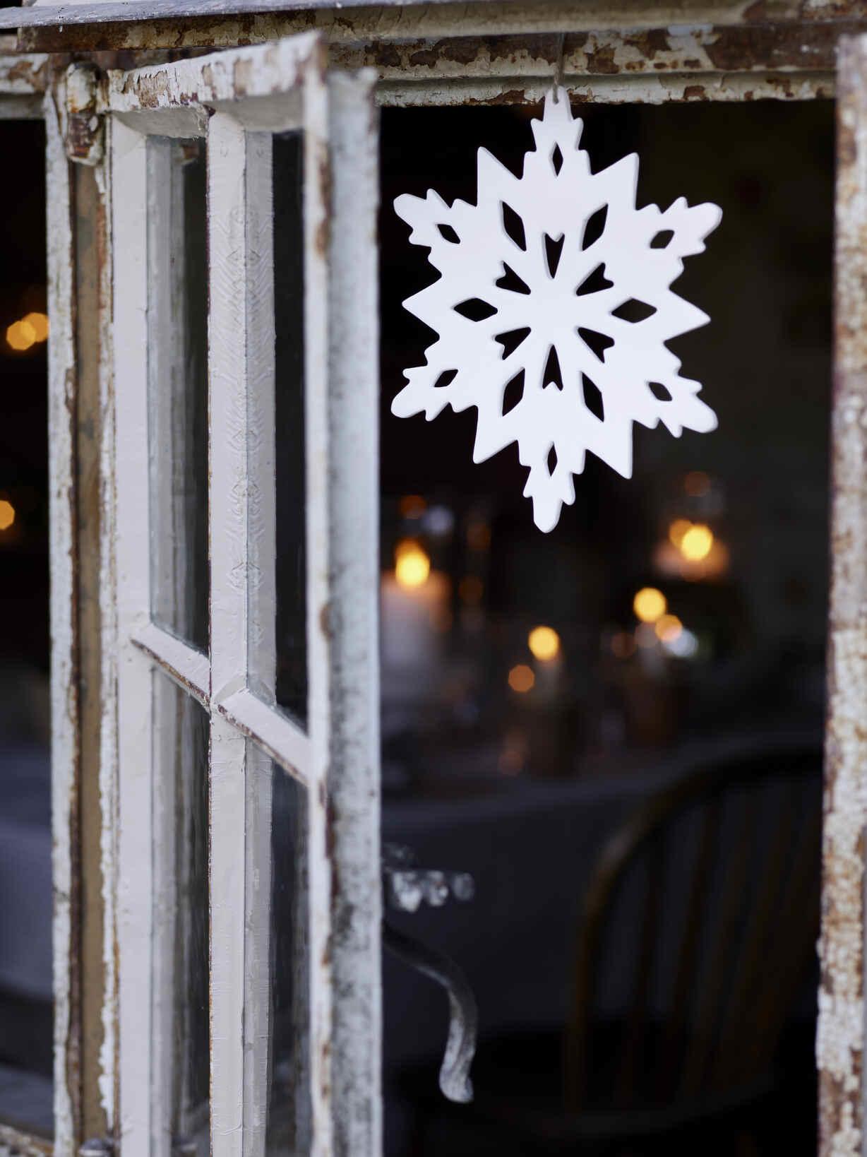 Christmas Window Decorations | White Window Star | White Xmas Decorations