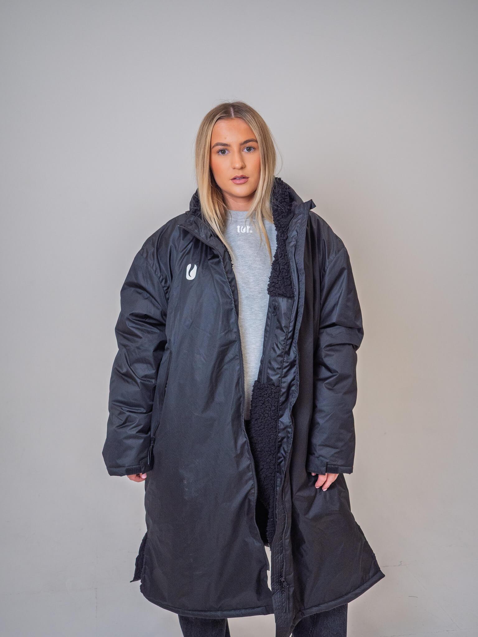 Winter Robe (All-weather) - Changing Robe - DryRobe Alternative