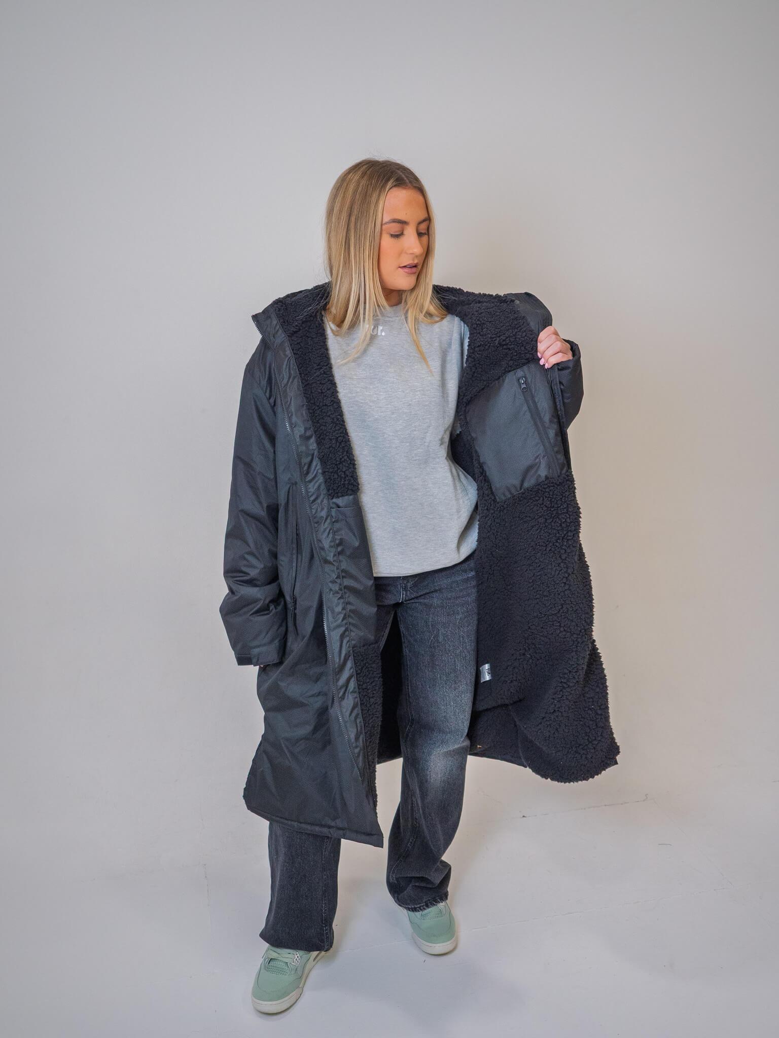 Winter Robe (All-weather) - Changing Robe - DryRobe Alternative