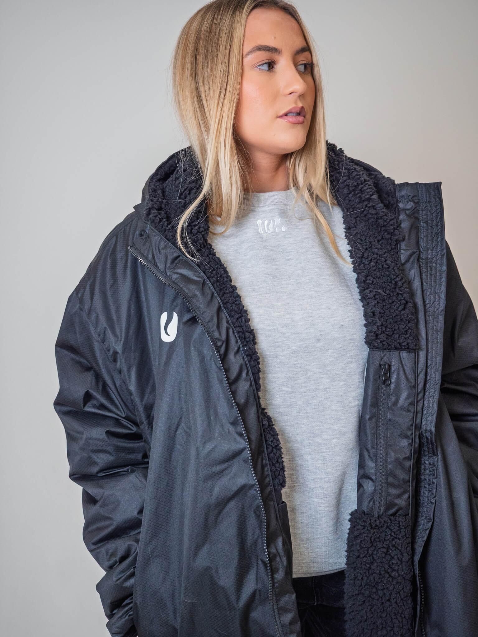 Winter Robe (All-weather) - Changing Robe - DryRobe Alternative