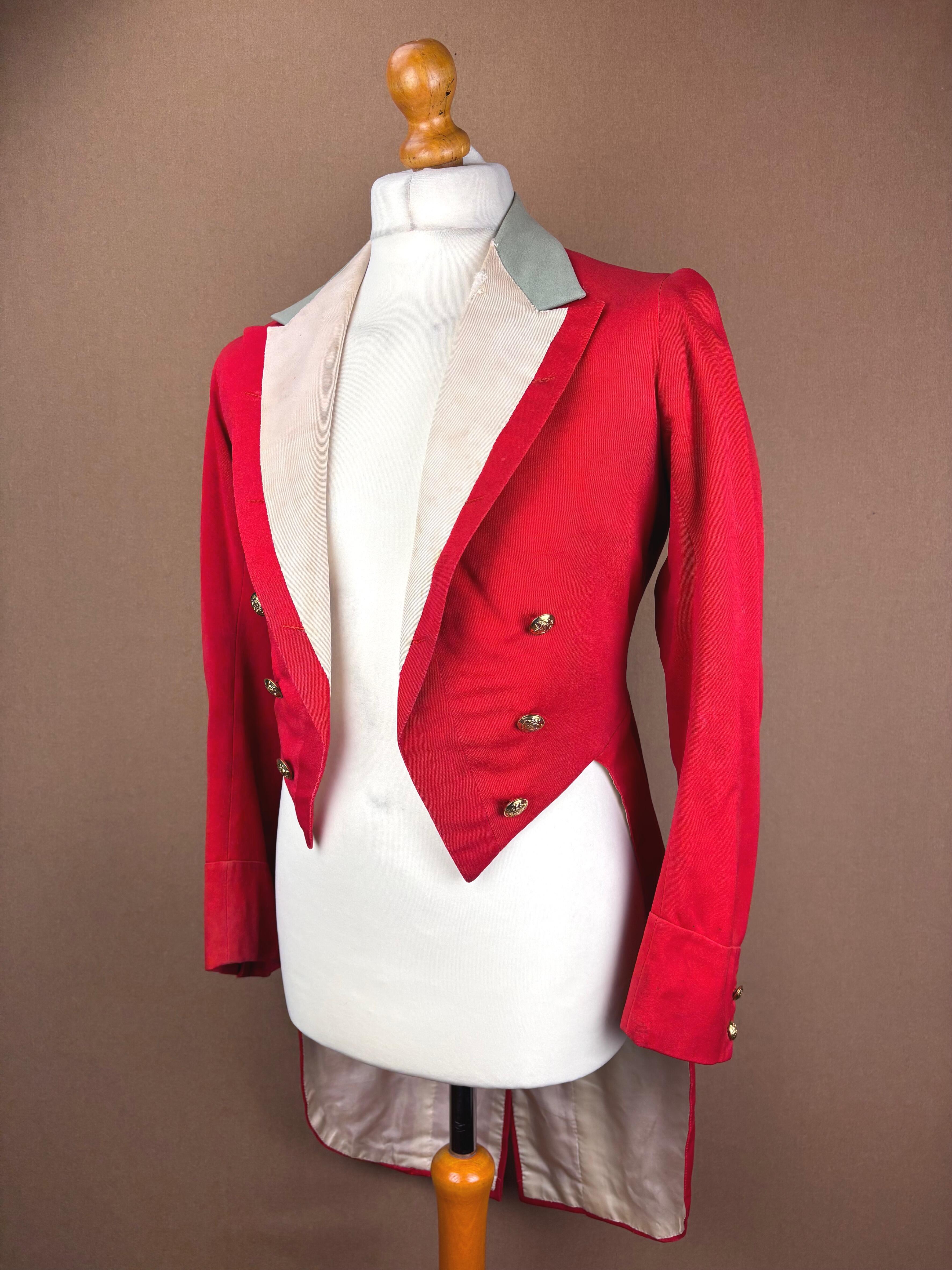 1920's red HUnt tails tailcoat size 36 38