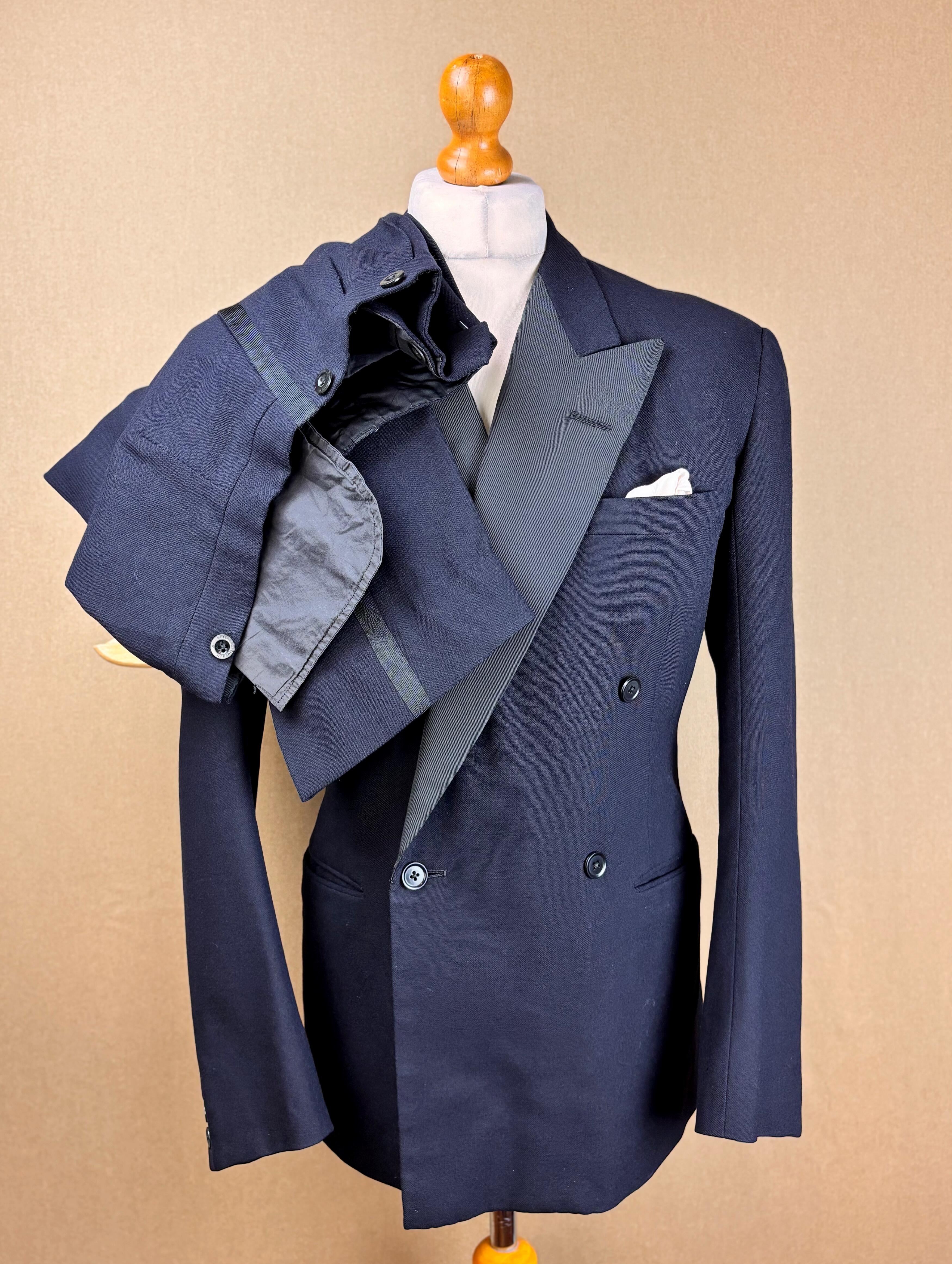 1957 Meyer & Mortimer bespoke midnight blue dinner suit size 38