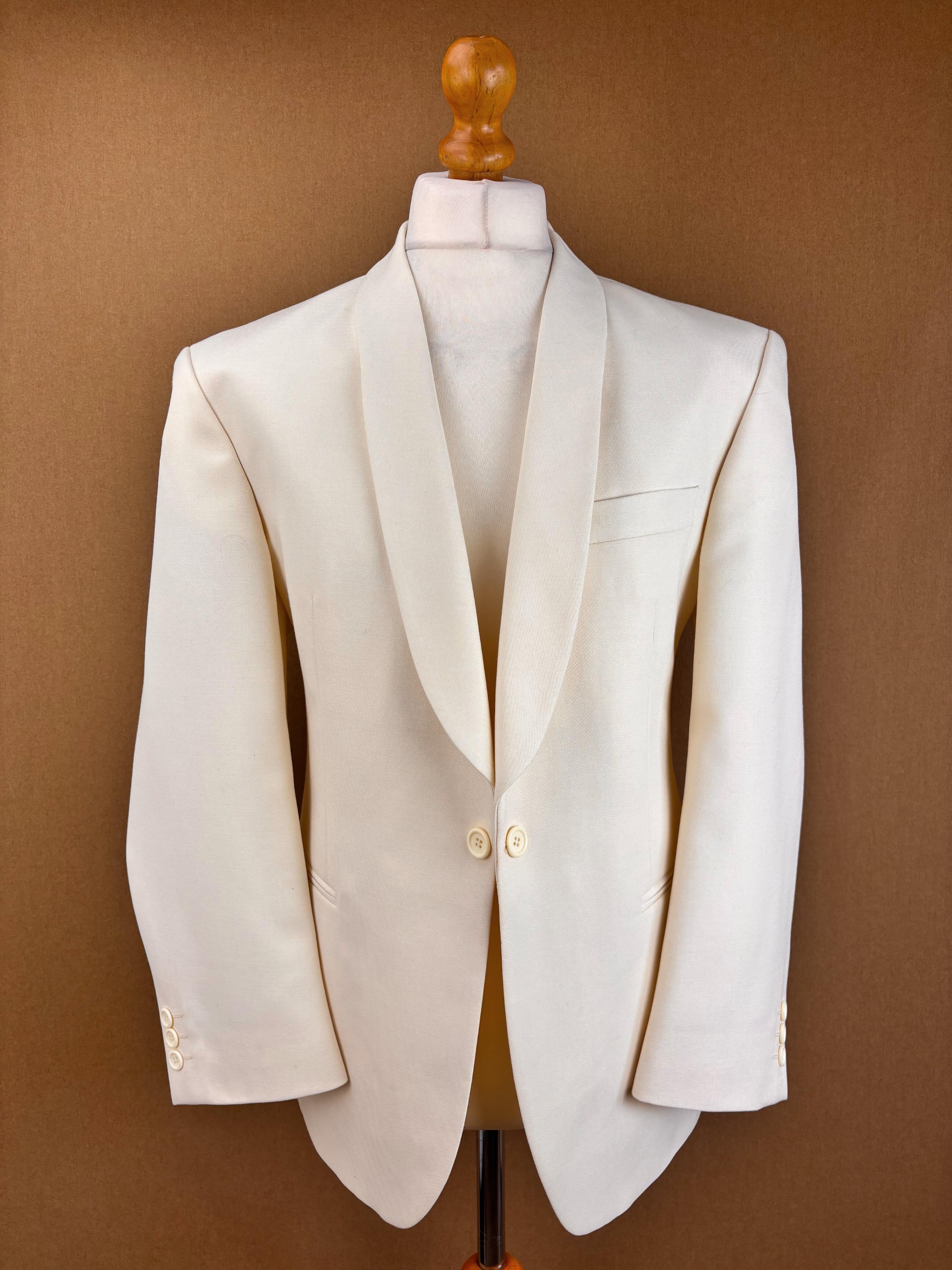 Varteks tuxedo white dinner jacket size 40 42
