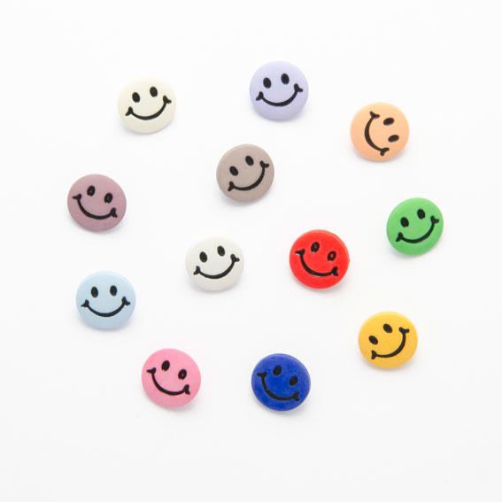 Smiley Face Button Size 24 100 Piece Bag K61024