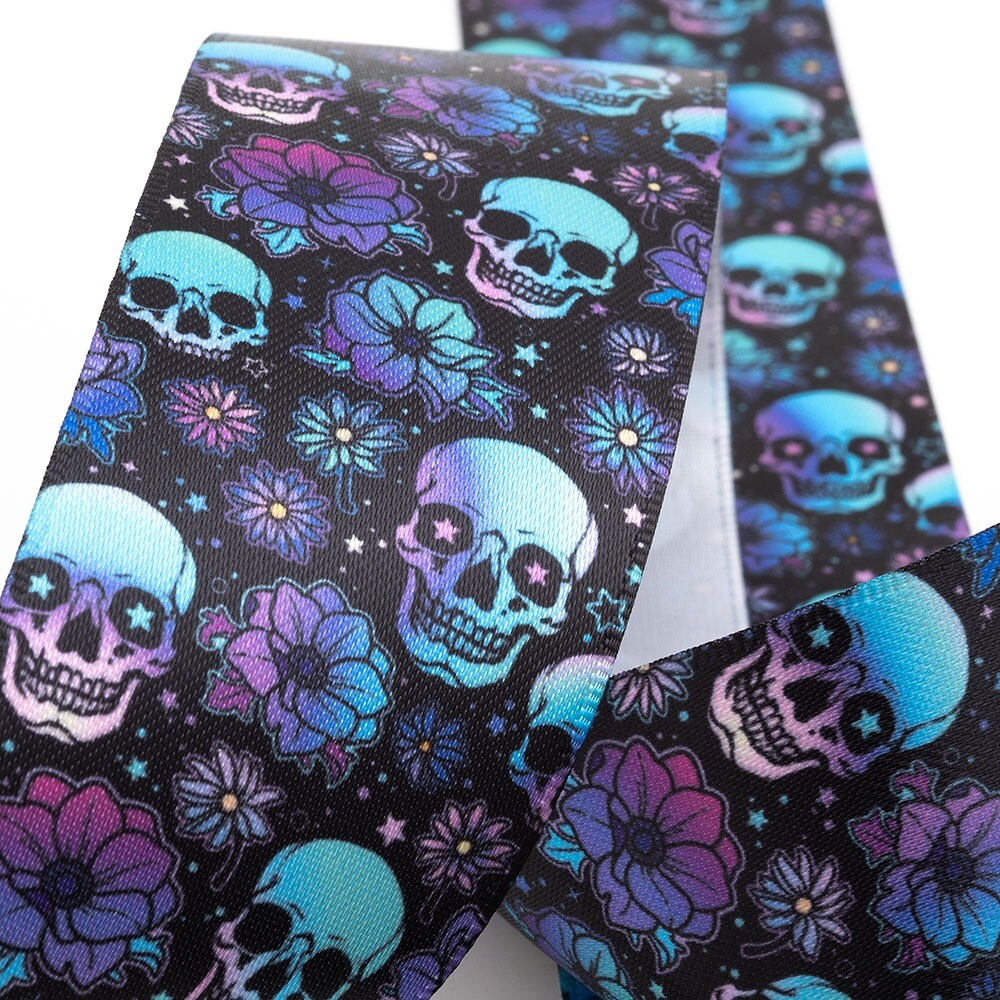 Halloween – Skull Heads & Flowers Satin Ribbon 38mm x 5M – Black - IO-8514