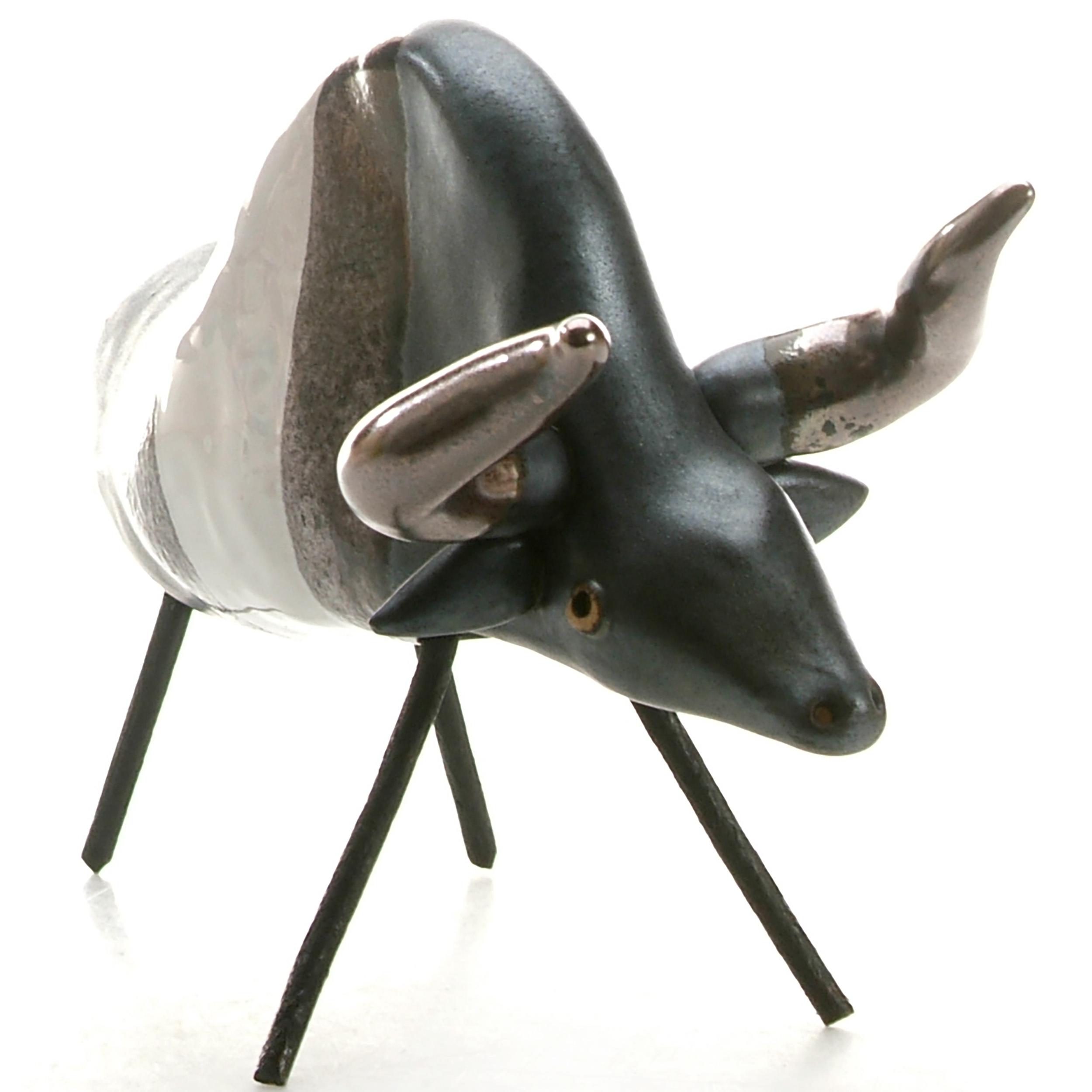 Stylish Raging Bull Black & White