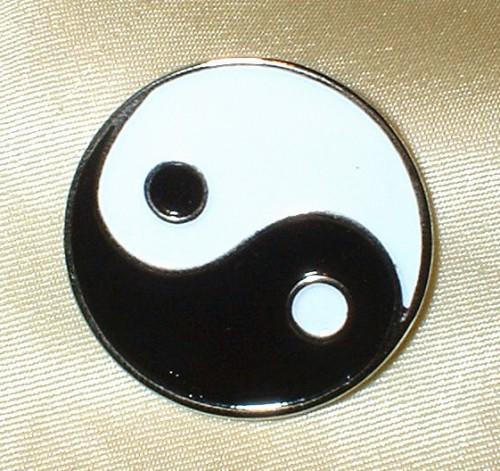 20 X Yin Yang Pin Badge