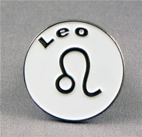 20 X Leo Pin Badges