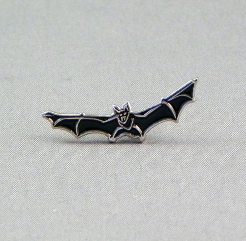 Wholesale 20 x Vampire Bat Pin Badge | Wholesale Enamel Pin Badges UK