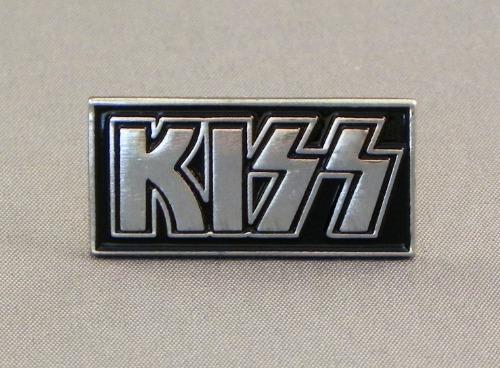Wholesale 20 x Kiss Pin Badges | Wholesale Enamel Pin Badges UK