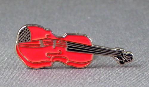 violin badge